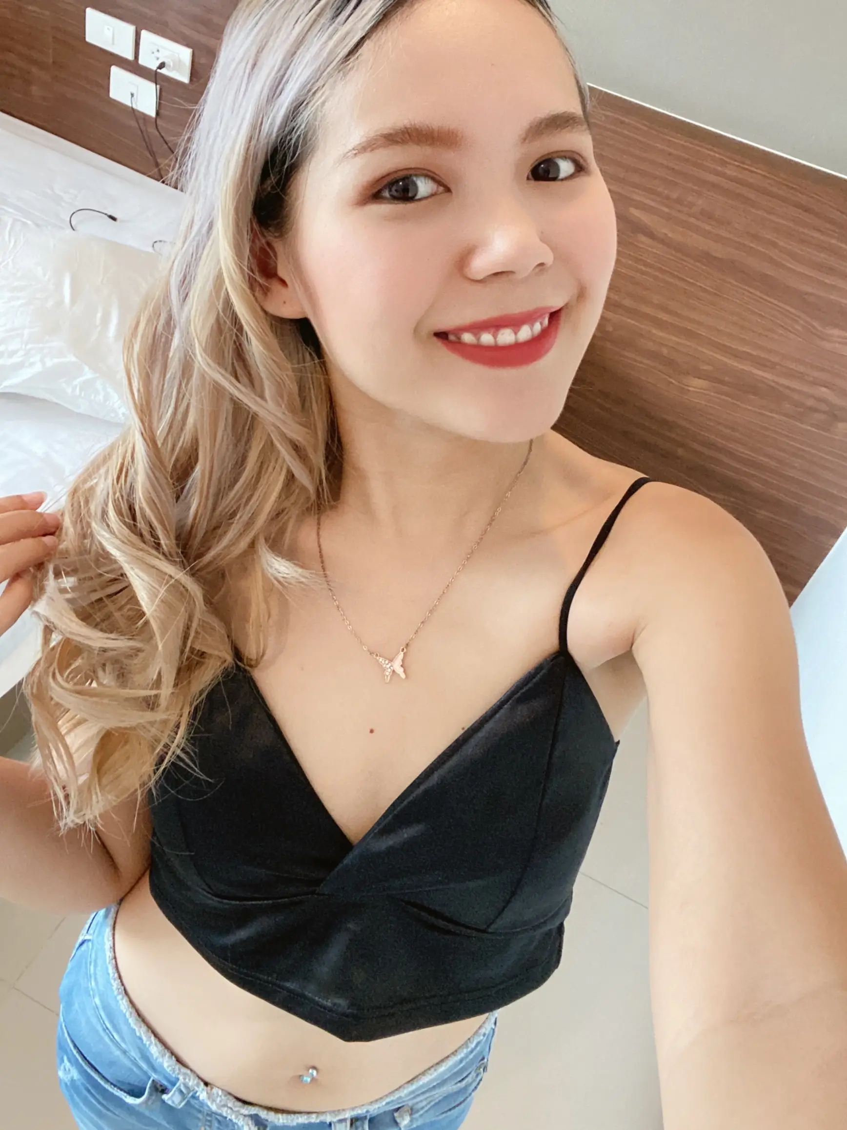 เจาะสะดือ ไม่เจ็บอย่างที่คิด ฉบับคนไม่ดูแลอะไรเลย | แกลเลอรีที่โพสต์โดย Arista | Lemon8