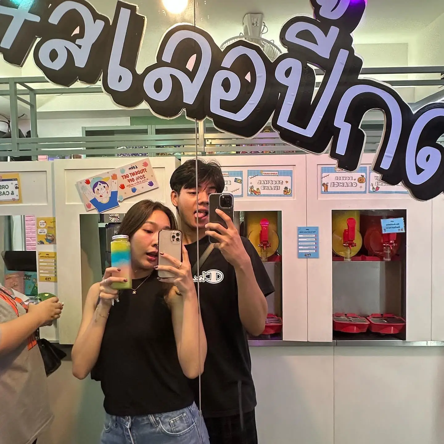 ร้านสเลอปี้สุดฮิตที่สยาม Loop cafe | แกลเลอรีที่โพสต์โดย Gao.worawit | Lemon8