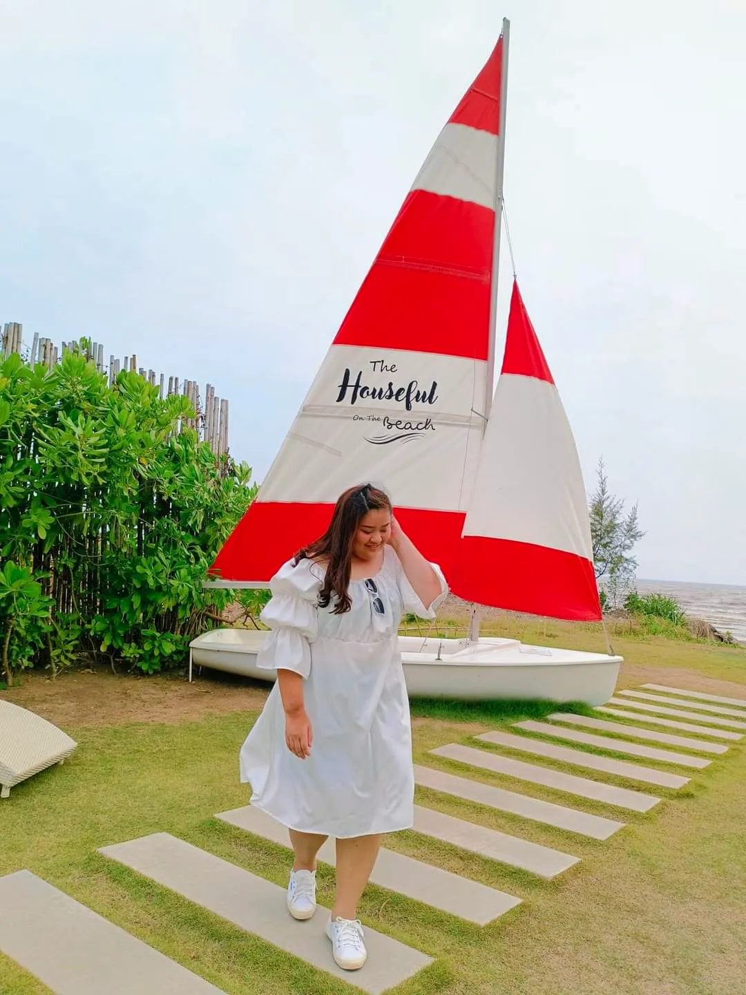 Sea Horadee คาเฟ่ริมทะเลจันทบุรี | Galeri disiarkan oleh Tummang 1987 | Lemon8