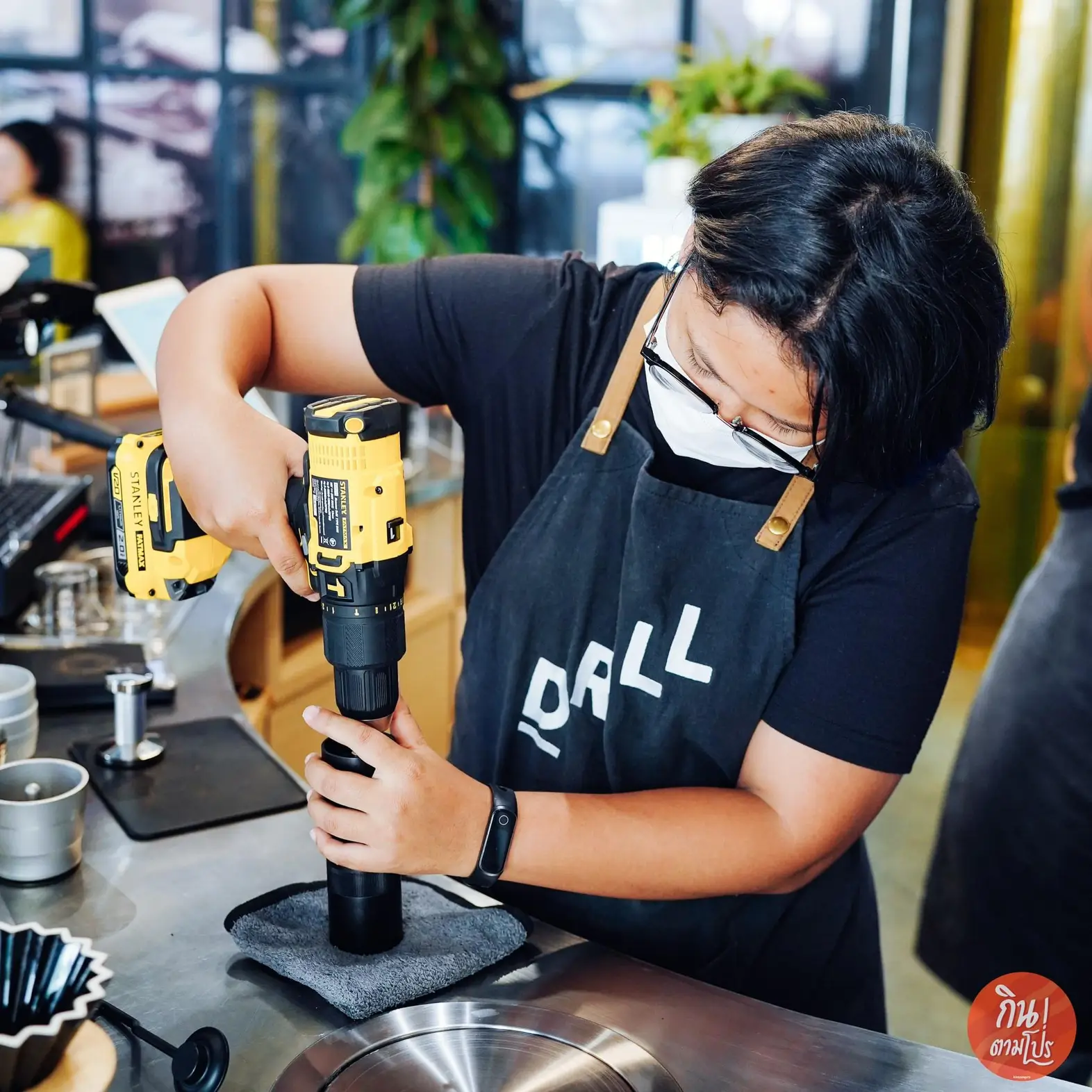 Drill Secret Cafe in Rama 3 Neighborhood Mechanic Equipment Showroom ...