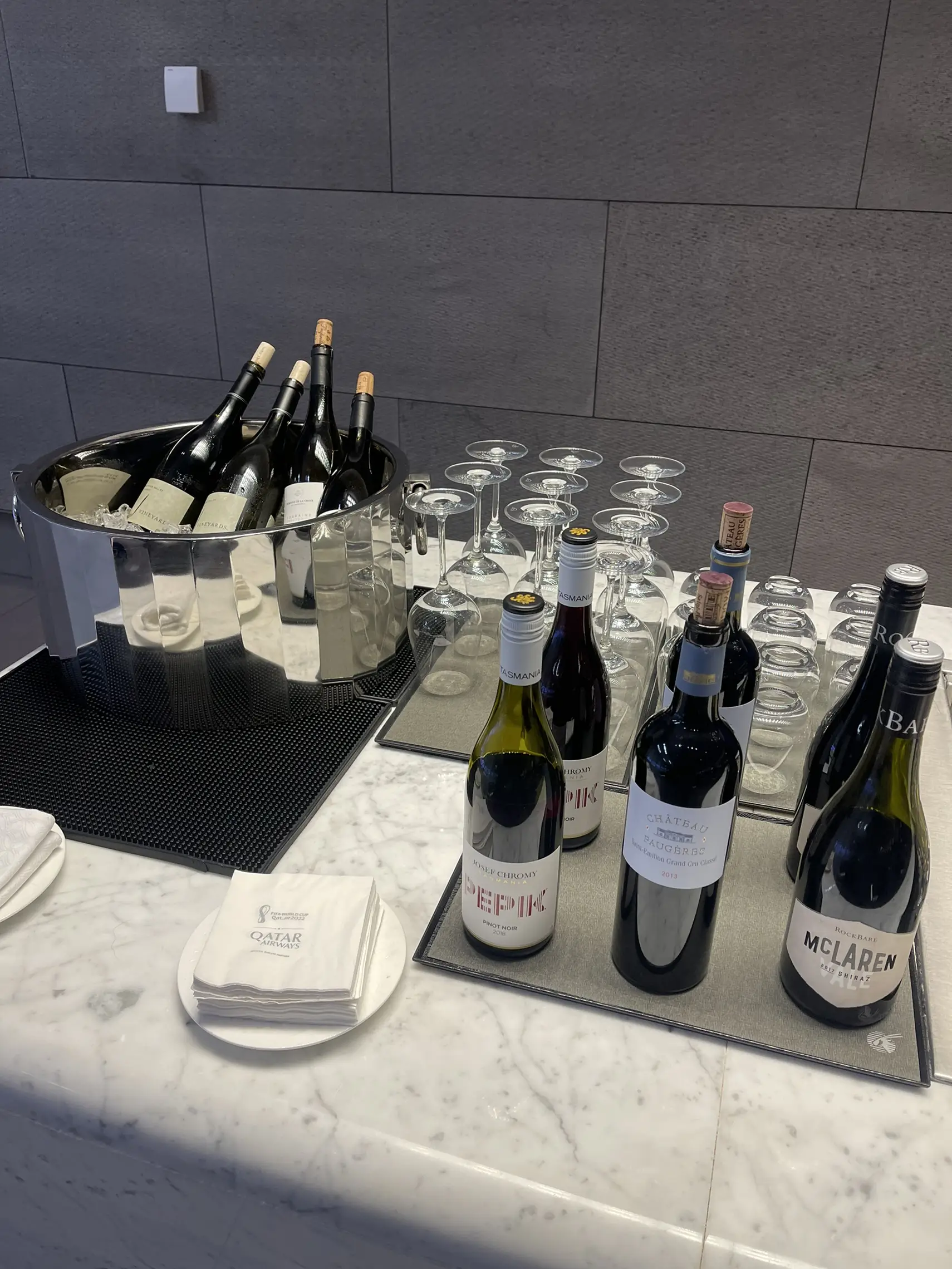 ใช้ชีวิตใน Al Mourjan Business Lounge กว่า 20 ชั่วโมง🛬 | แกลเลอรีที่โพสต์โดย nut_chiranan | Lemon8