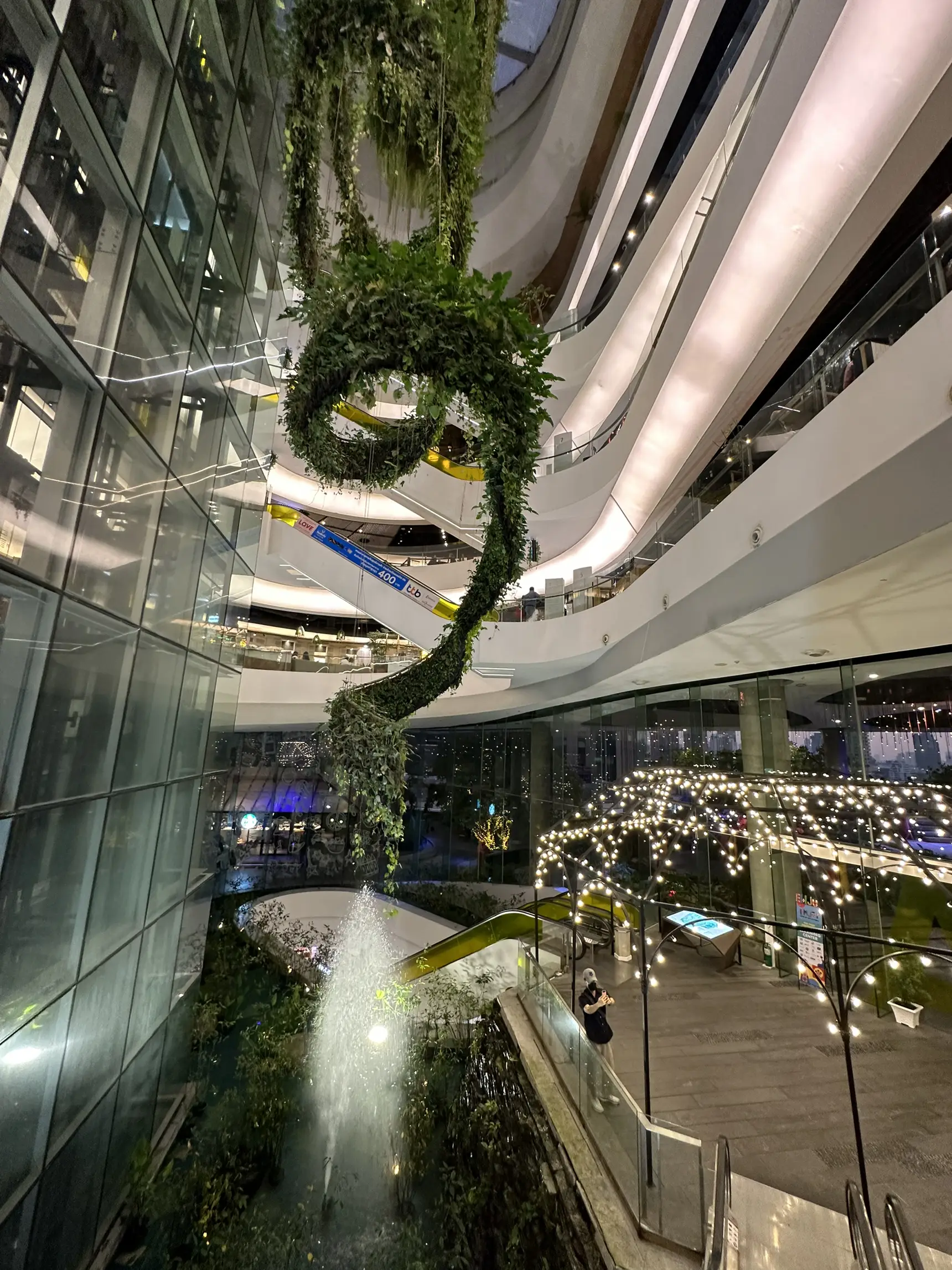 📸 EmQuartier บรรยากาศสวนลอยฟ้ากลางกรุงชั้น 6-9 | แกลเลอรีที่โพสต์โดย ...