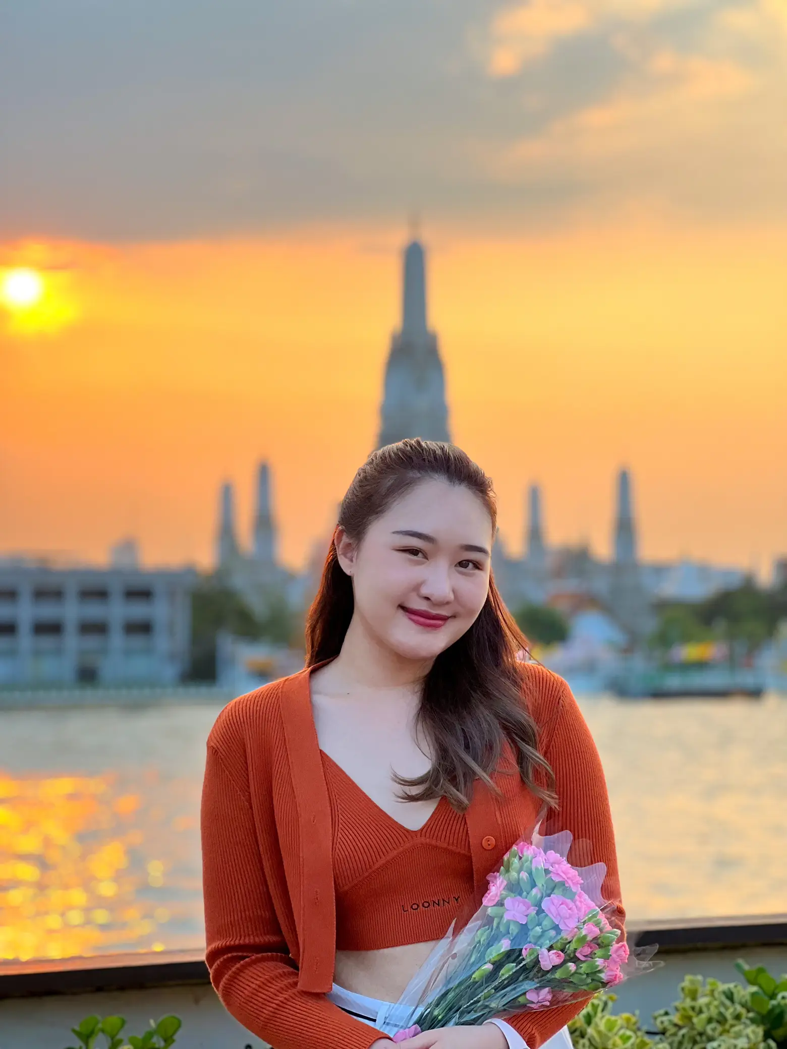 Watch the dawn, the city cafe, the view of the dawn temple. ⛅ | Gallery posted by KT | Lemon8