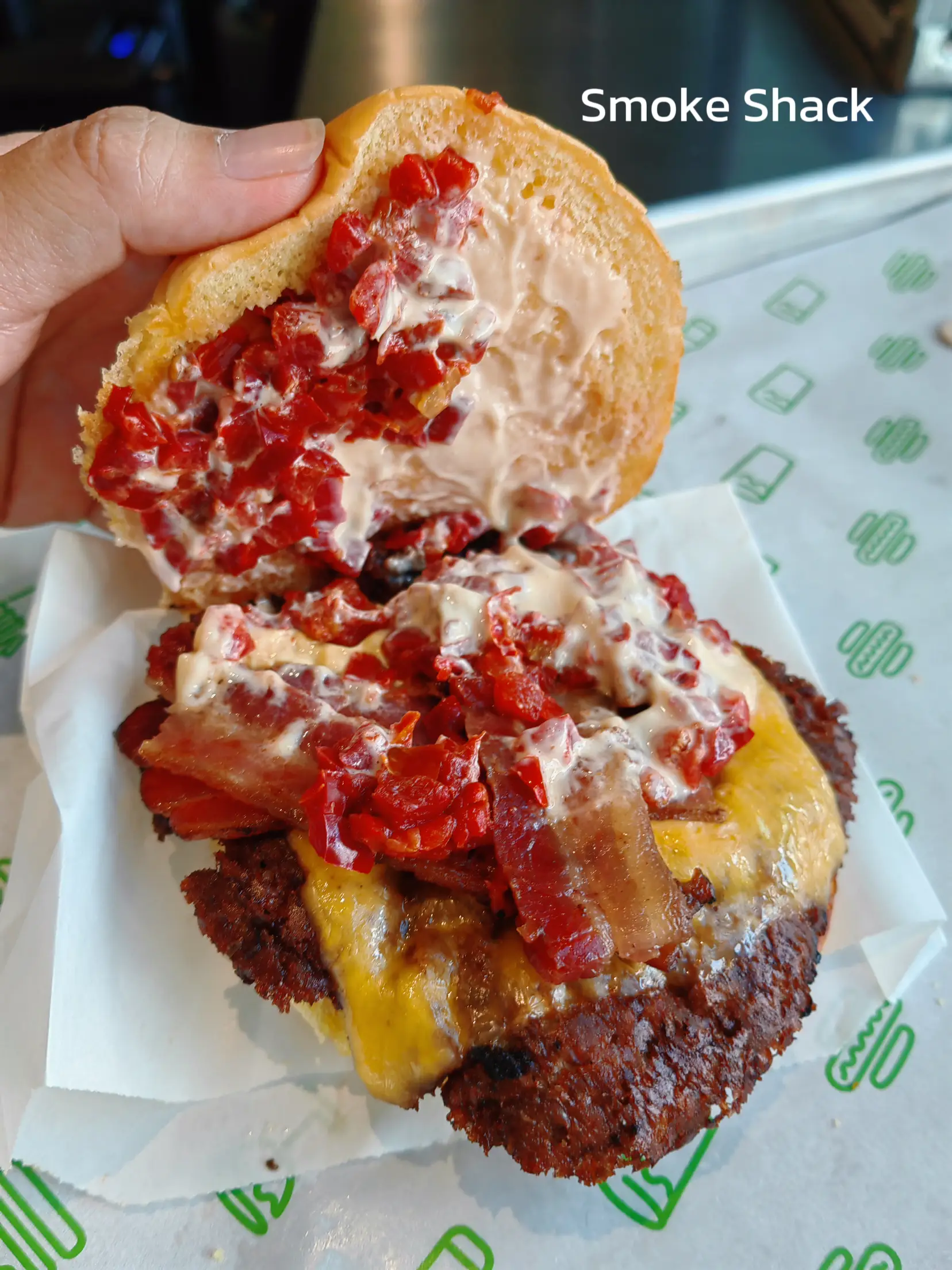 𝐒𝐡𝐚𝐤𝐞 𝐒𝐡𝐚𝐜𝐤 🍔🇺🇸 เบอร์เกอร์ชื่อดังจากนิวยอร์กก็มาเปิดที่ไทยแล้ว | แกลเลอ ...