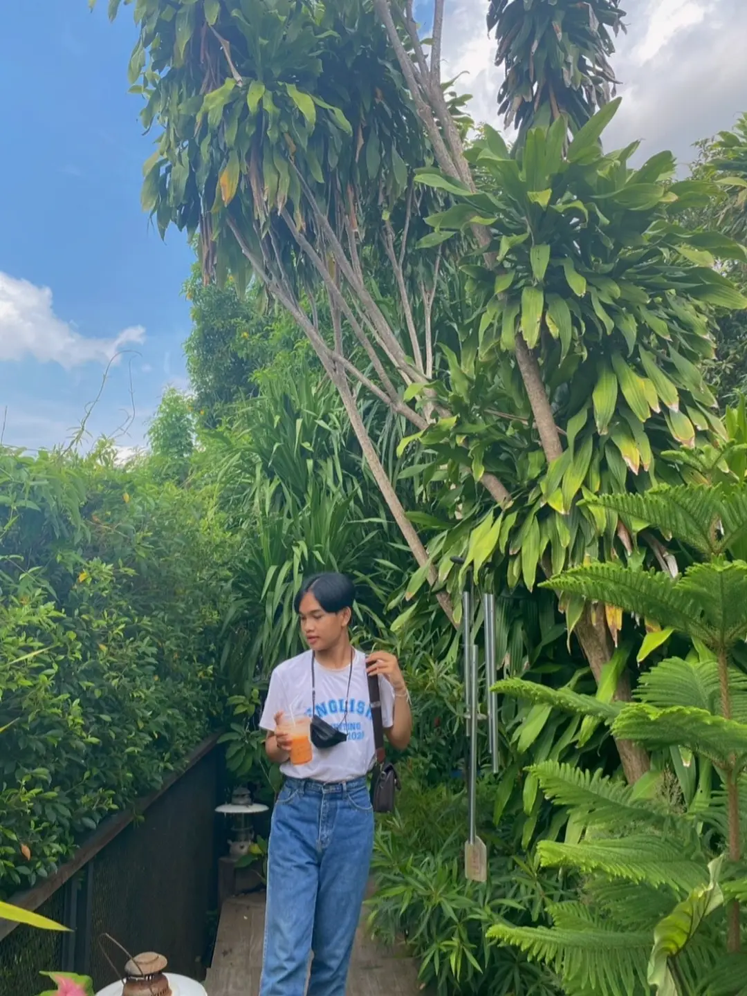 โพสท่าเพ้อแต่ไม่เพ้อ | แกลเลอรีที่โพสต์โดย Opal Opal | Lemon8