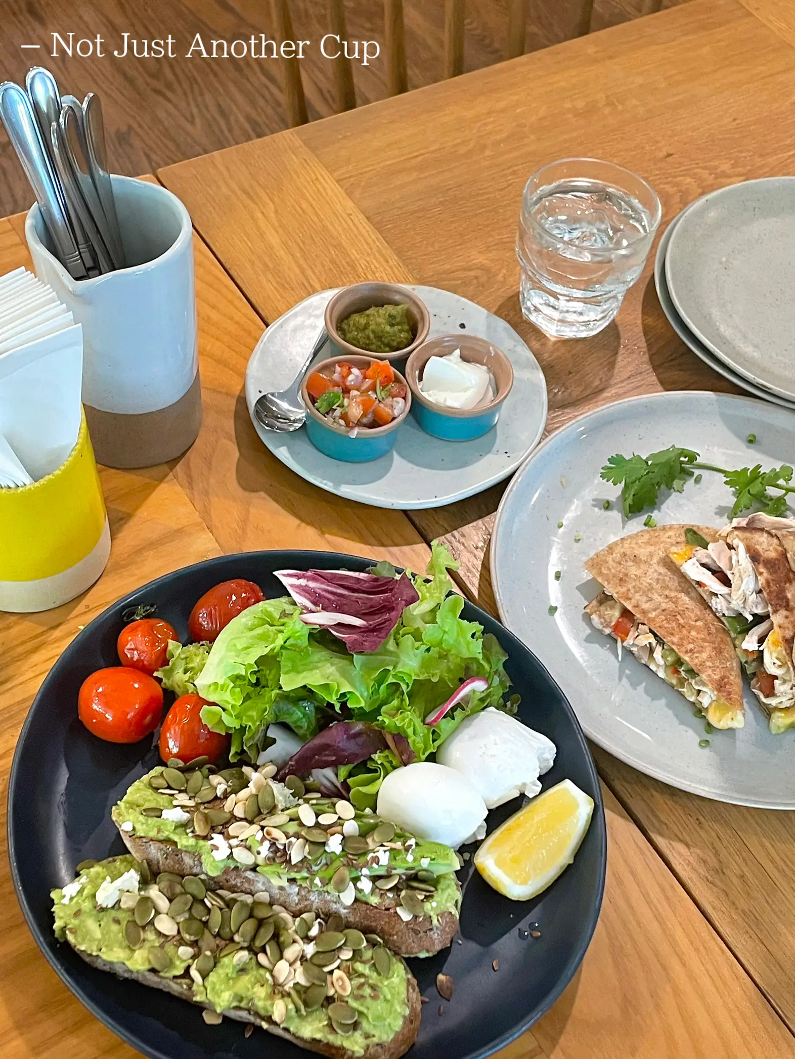 🌈 7 Fav BKK Brunch Spots ที่ไปซ้ำมากกว่า 2 ครั้ง | แกลเลอรีที่โพสต์โดย mira | Lemon8