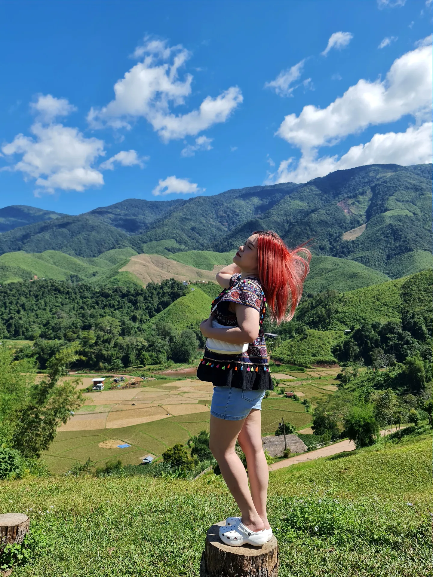 น่านไง วิวภูเขา ทุ่งนา ท้องฟ้า | แกลเลอรีที่โพสต์โดย lookpad.lp | Lemon8