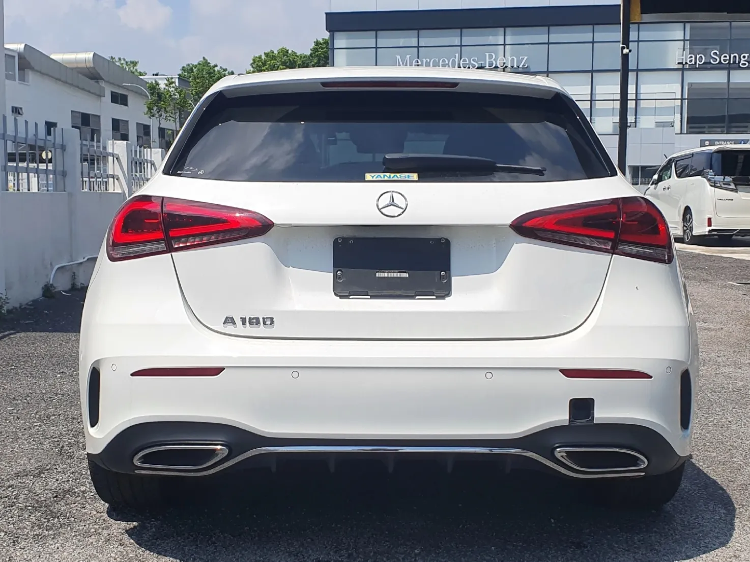 Benz A180 AMG Line / FOR SALE!!! | แกลเลอรีที่โพสต์โดย BG-XI | Lemon8