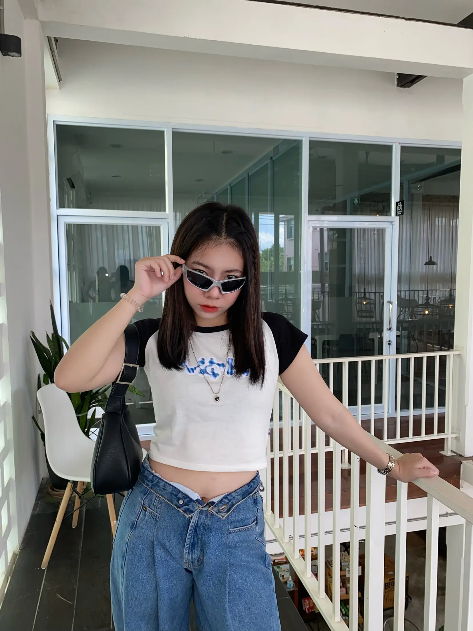 แต่งตัวฉบับ y2k ep.2 🫶🏻 | แกลเลอรีที่โพสต์โดย Minnnn | Lemon8