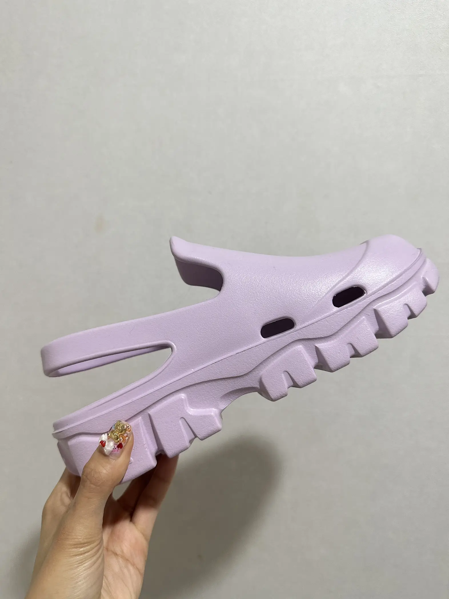 Clog Sandle แบรนด์UMBROเริดยังไงถึงซื้อมาทันที!💜 | แกลเลอรีที่โพสต์โดย ...