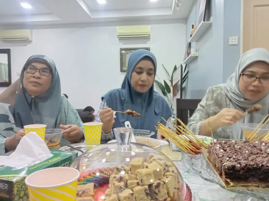 Menu Makan2 Santai Hari Raya | Galeri disiarkan oleh YattDaim | Lemon8
