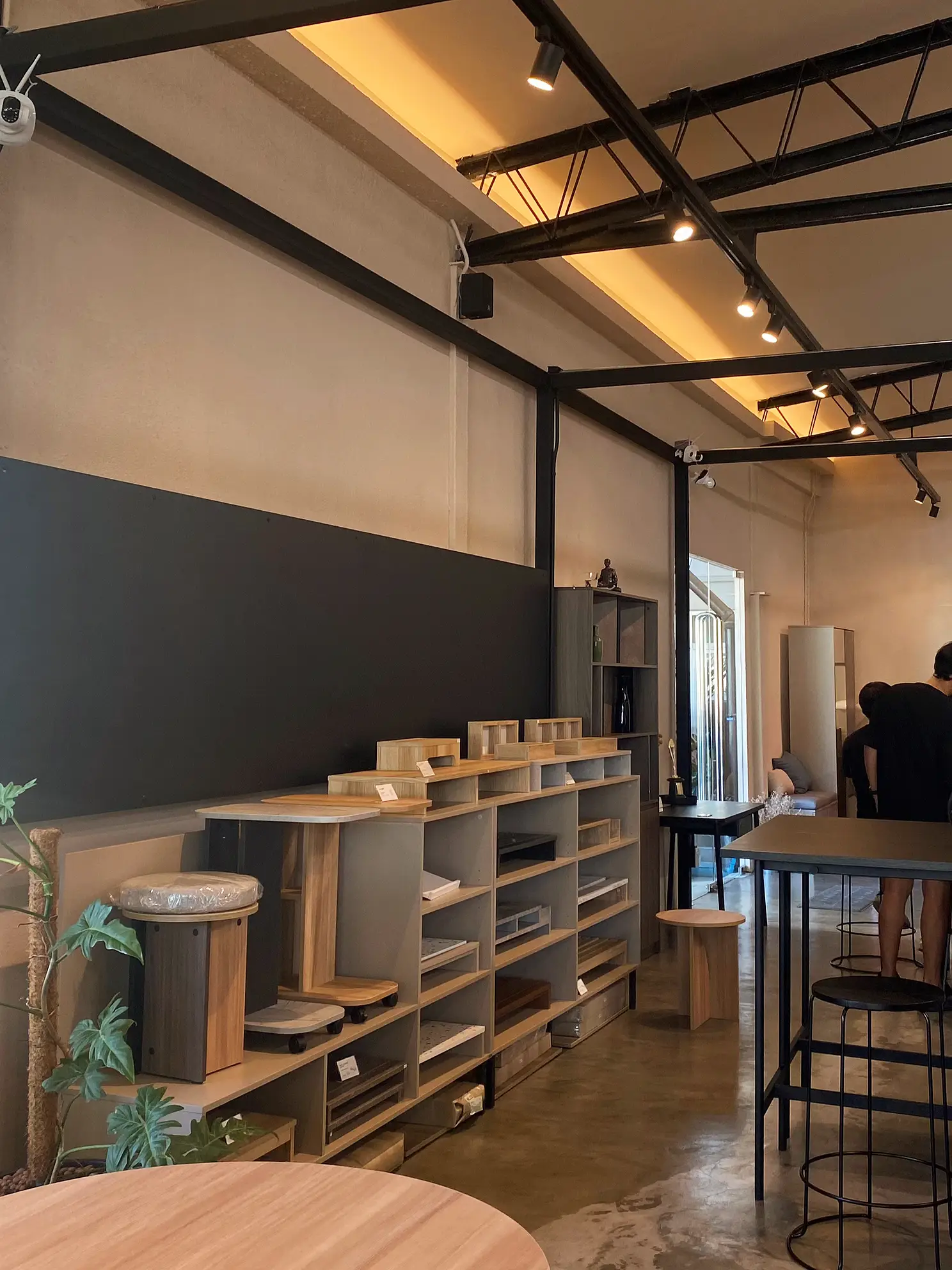 HARVKind - คาเฟ่พาสัตว์เลี้ยงเข้าได้ ย่านพระราม2 | แกลเลอรีที่โพสต์โดย mook ˙Ⱉ˙ | Lemon8