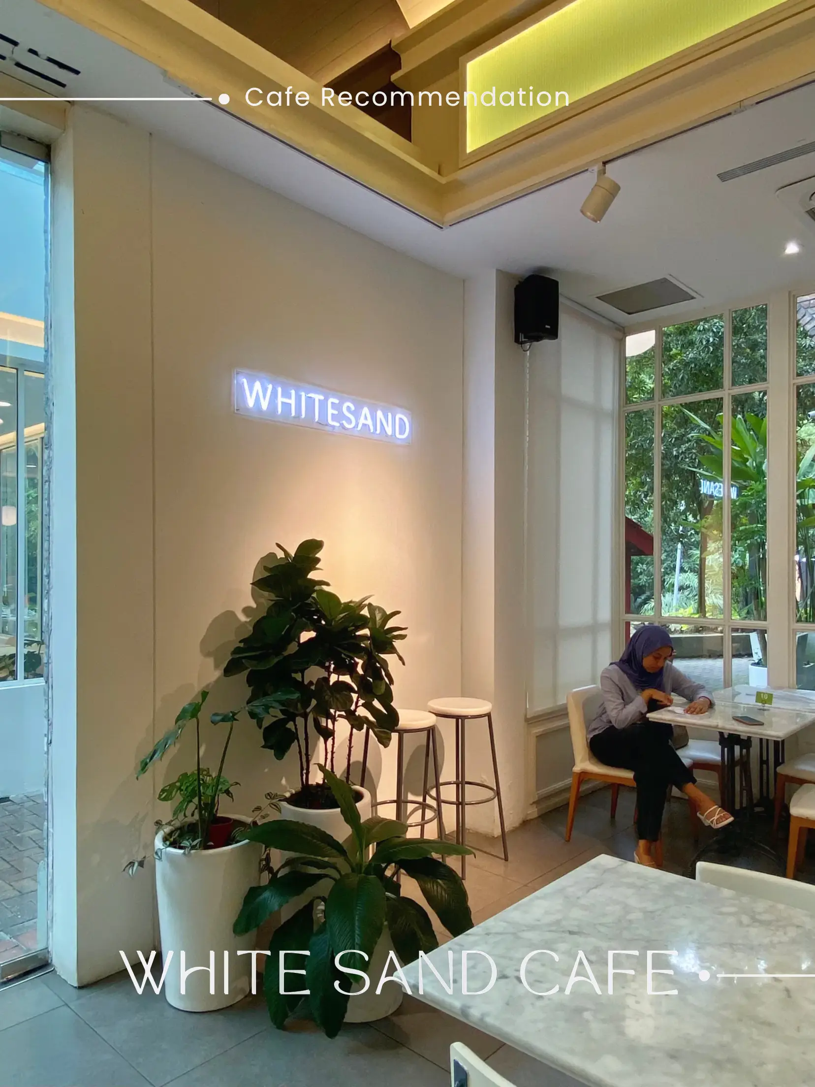Cozy Cafe in Heritage Lane | White Sand Cafe 🏝️ | Galeri disiarkan oleh ...