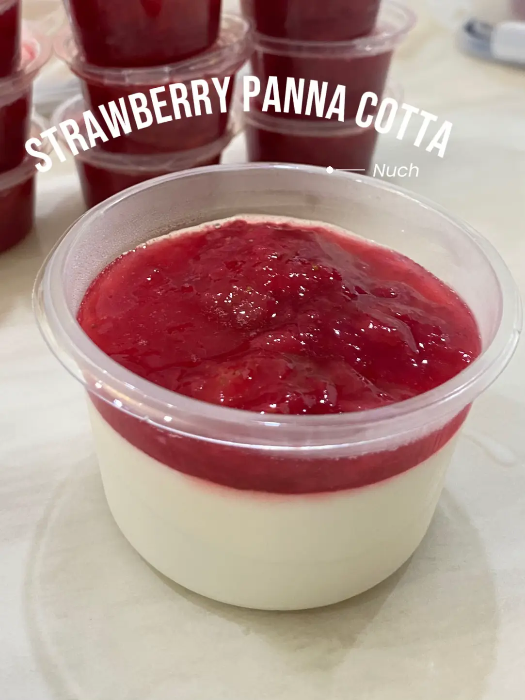 Strawberry panna cotta | แกลเลอรีที่โพสต์โดย หัดทำหนม | Lemon8