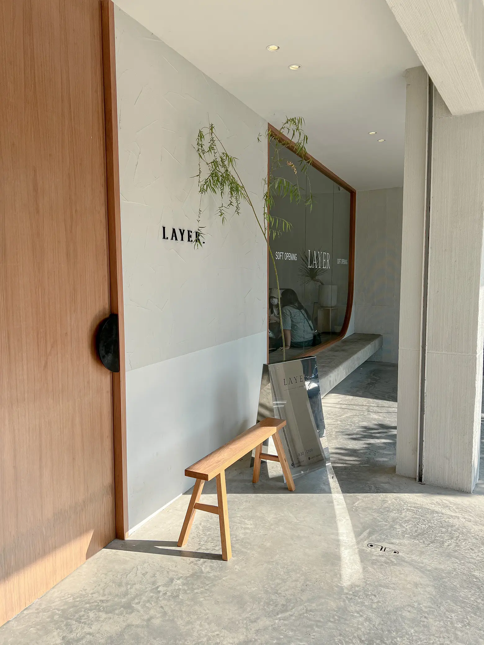 Layer Lopburi ☕️ Cafe chic chic ของเมืองลิง 🐒 | แกลเลอรีที่โพสต์โดย nrd.kn | Lemon8