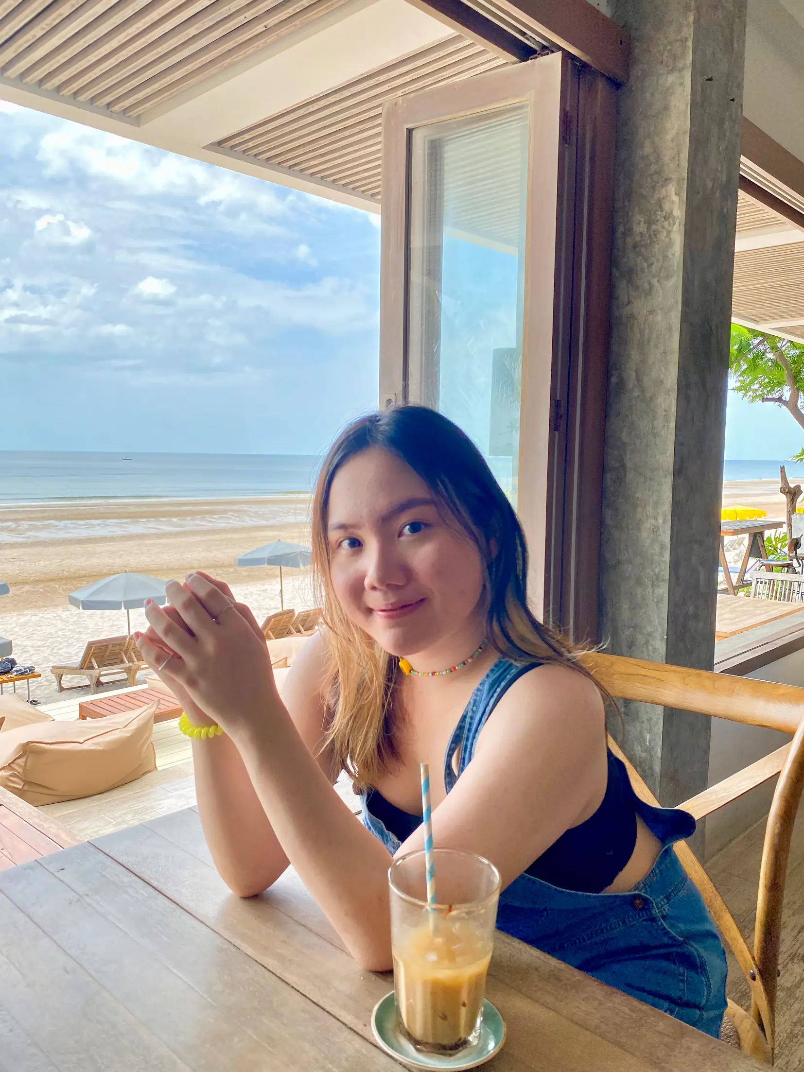 ลุคไปทะเลซัมเมอร์นี้ สำหรับสาวอวบ พร้อมแชร์ทริคถ่ายรูป🌊 | แกลเลอรีที่โพสต์โดย lyviews | Lemon8