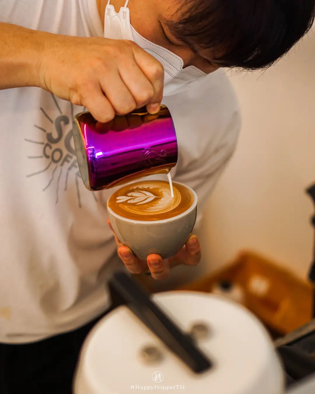 SOL COFFEE @ Ocean Tower 2 อโศก | แกลเลอรีที่โพสต์โดย Happy Hopper | Lemon8