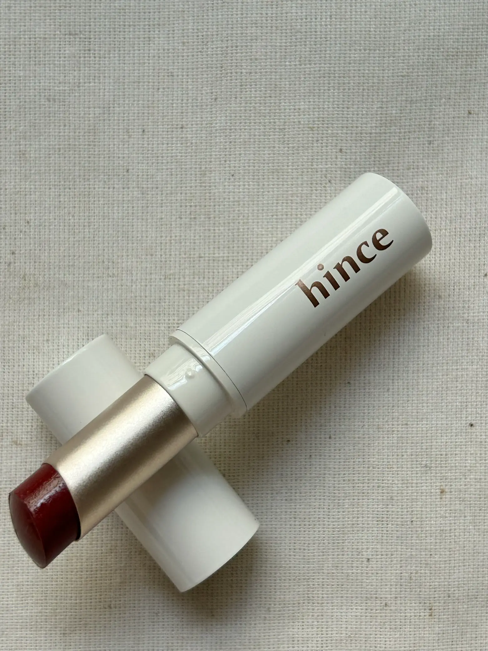 รีวิวลิปแบรนด์ hince สีสวยมากๆ | แกลเลอรีที่โพสต์โดย Destiny | Lemon8