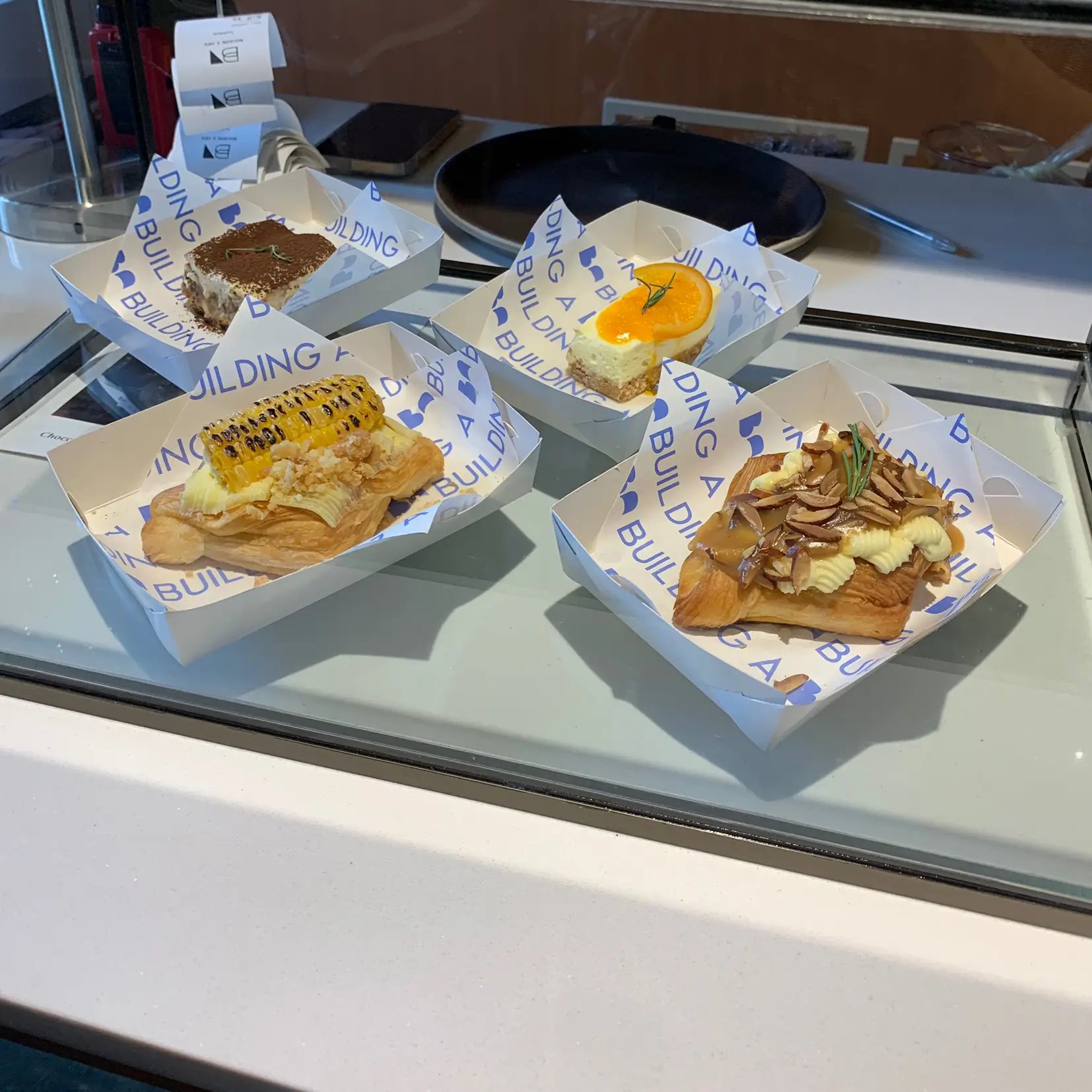 คาเฟ่แถวสันป่าข่อย เชียงใหม่ 🥰 | แกลเลอรีที่โพสต์โดย Yam_att | Lemon8