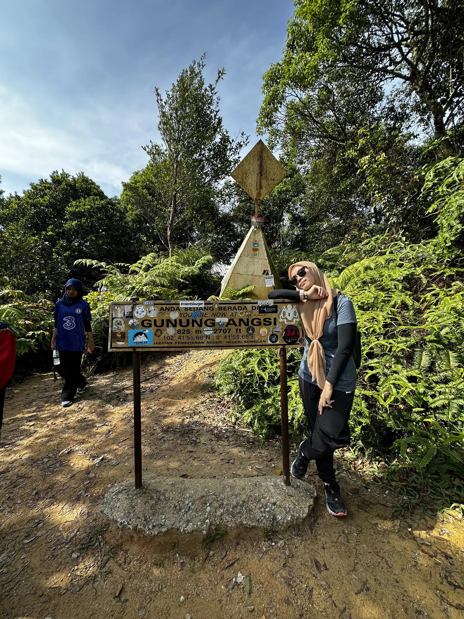 Hiking gunung angsi | Galeri disiarkan oleh Fedyy🥰 | Lemon8