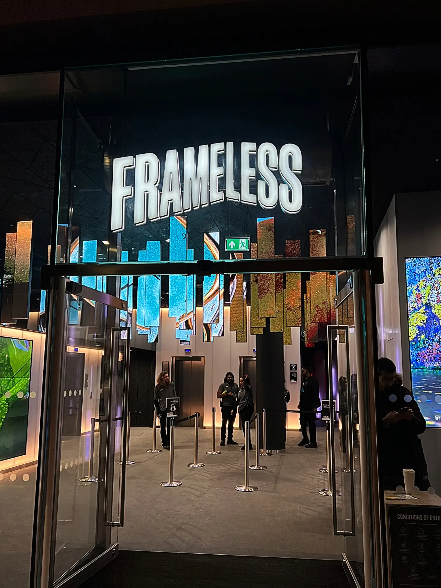 Immersive art @frameless 1 ตั๋ว 4 แกลลอรี่ 🎨 | แกลเลอรีที่โพสต์โดย เด็กชายภีม 🥦 | Lemon8