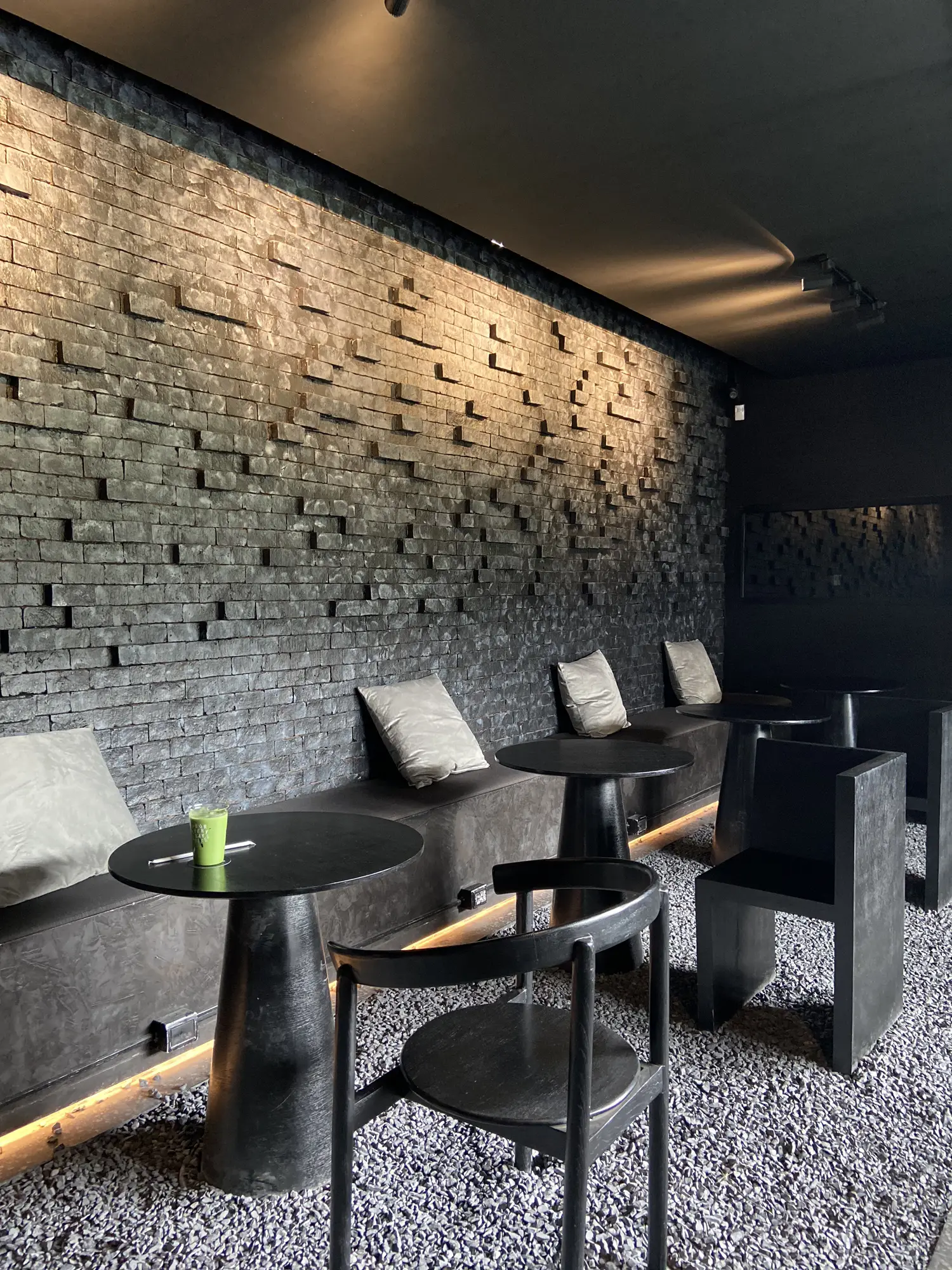 𝙈𝙞𝙩𝙩𝙚 𝘾𝙤𝙛𝙛𝙚𝙚 𝙍𝙤𝙖𝙨𝙩𝙚𝙧𝙮 • ﻌ • คาเฟ่เอาใจสายDark | แกลเลอรีที่โพสต์โดย ...