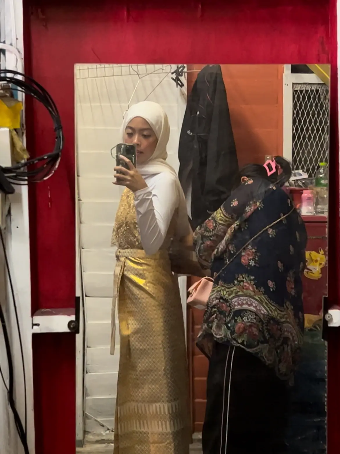 Experience Styling Thai Traditional Dress | Galeri disiarkan oleh lilyorchid | Lemon8