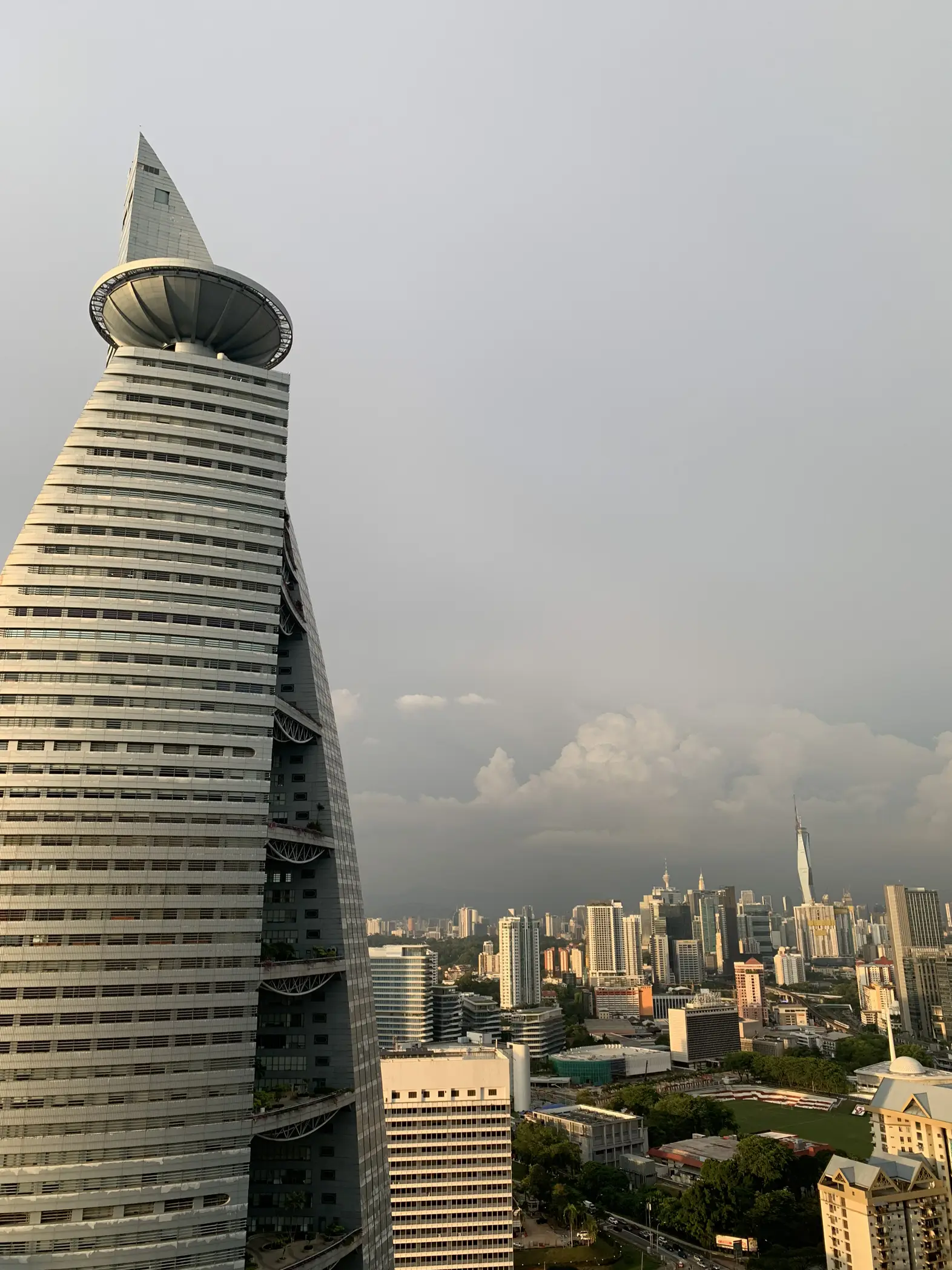 KL Staycation | Komune Living 🌃 | Galeri disiarkan oleh _gracetotheyan ...