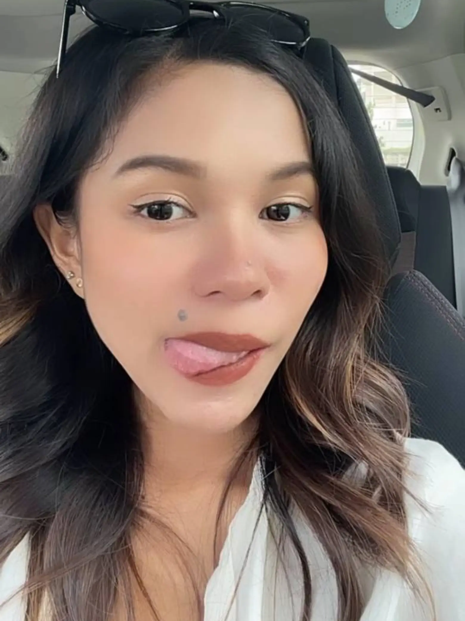 In Car Selfie | Galeri disiarkan oleh antasya | Lemon8