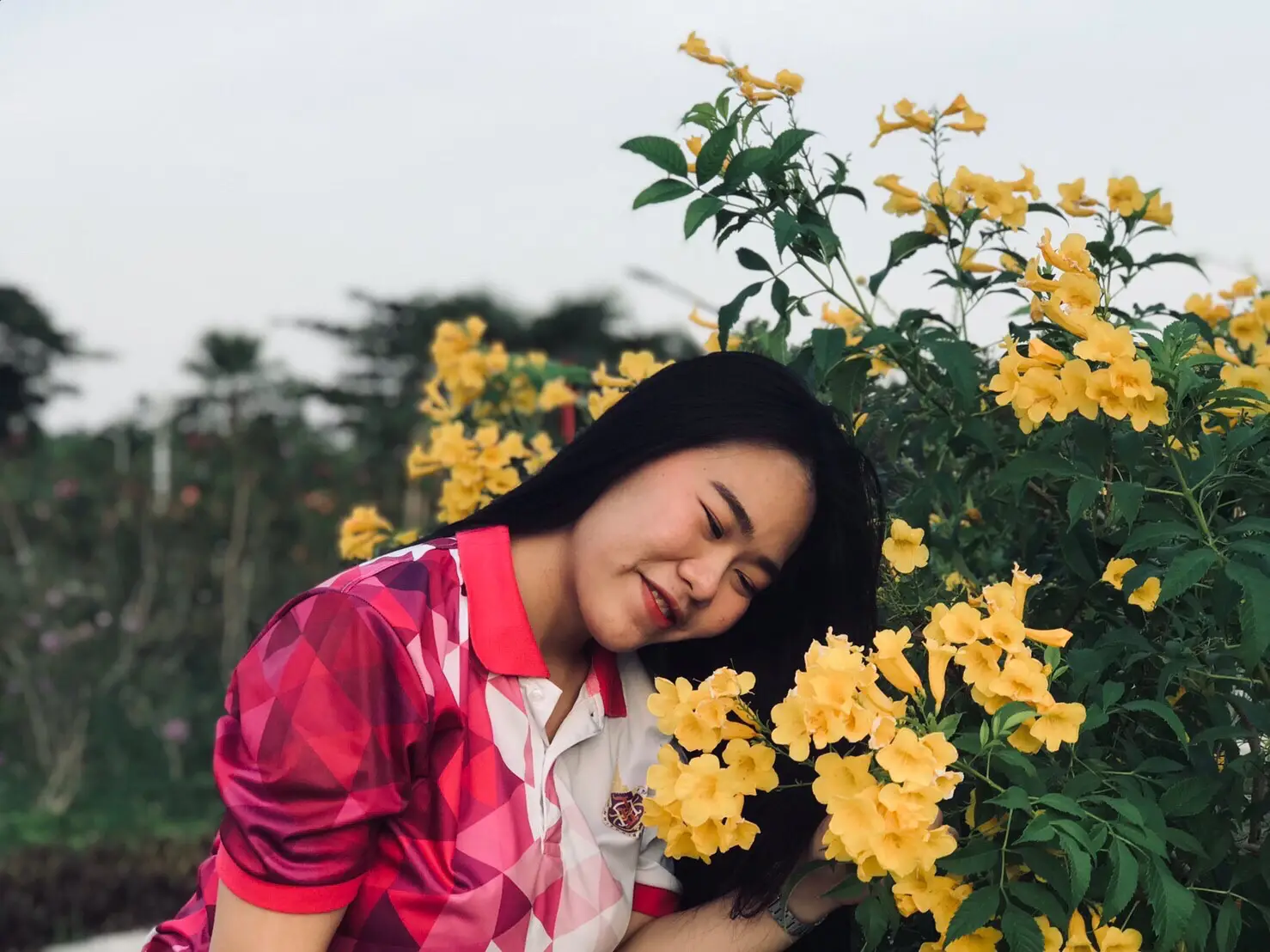 HOW TO ถ่ายรูปกับดอกไม้ เก๋ๆ💐 | แกลเลอรีที่โพสต์โดย Kukkai | Lemon8