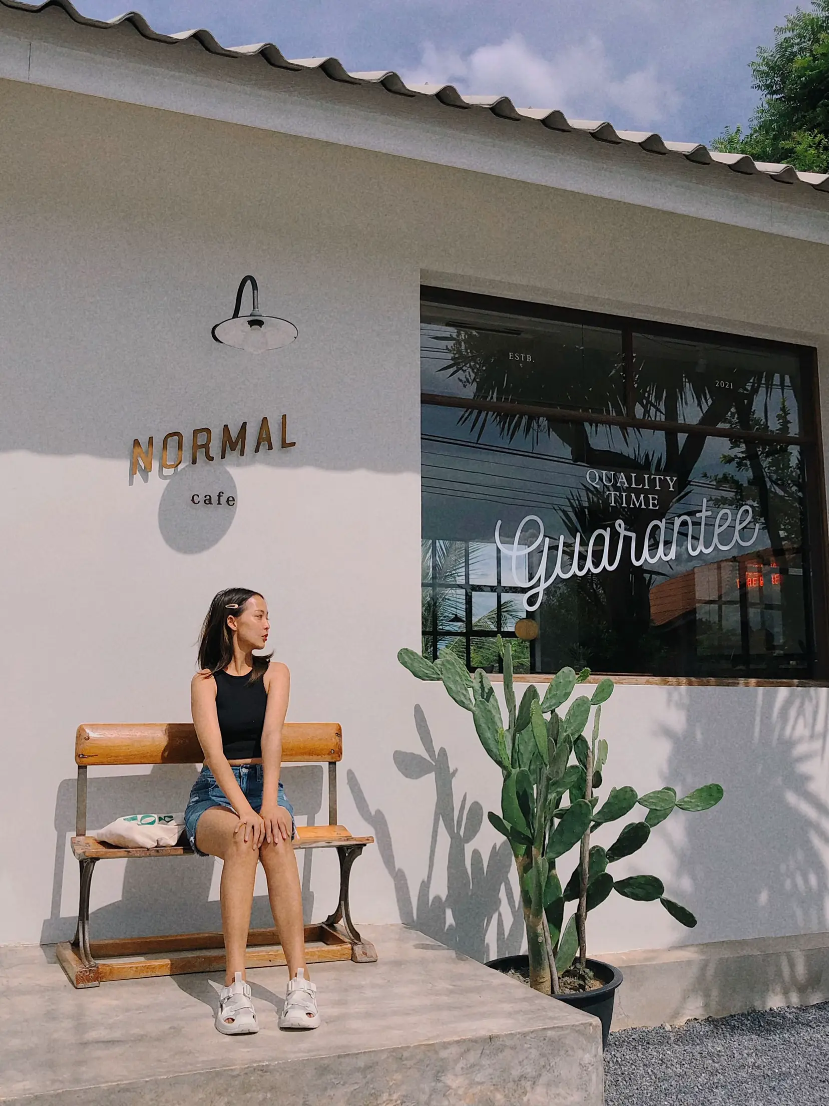 Normal Cafe & Stay Ratchaburi 💚🏡🥤 | แกลเลอรีที่โพสต์โดย ooooopol | Lemon8