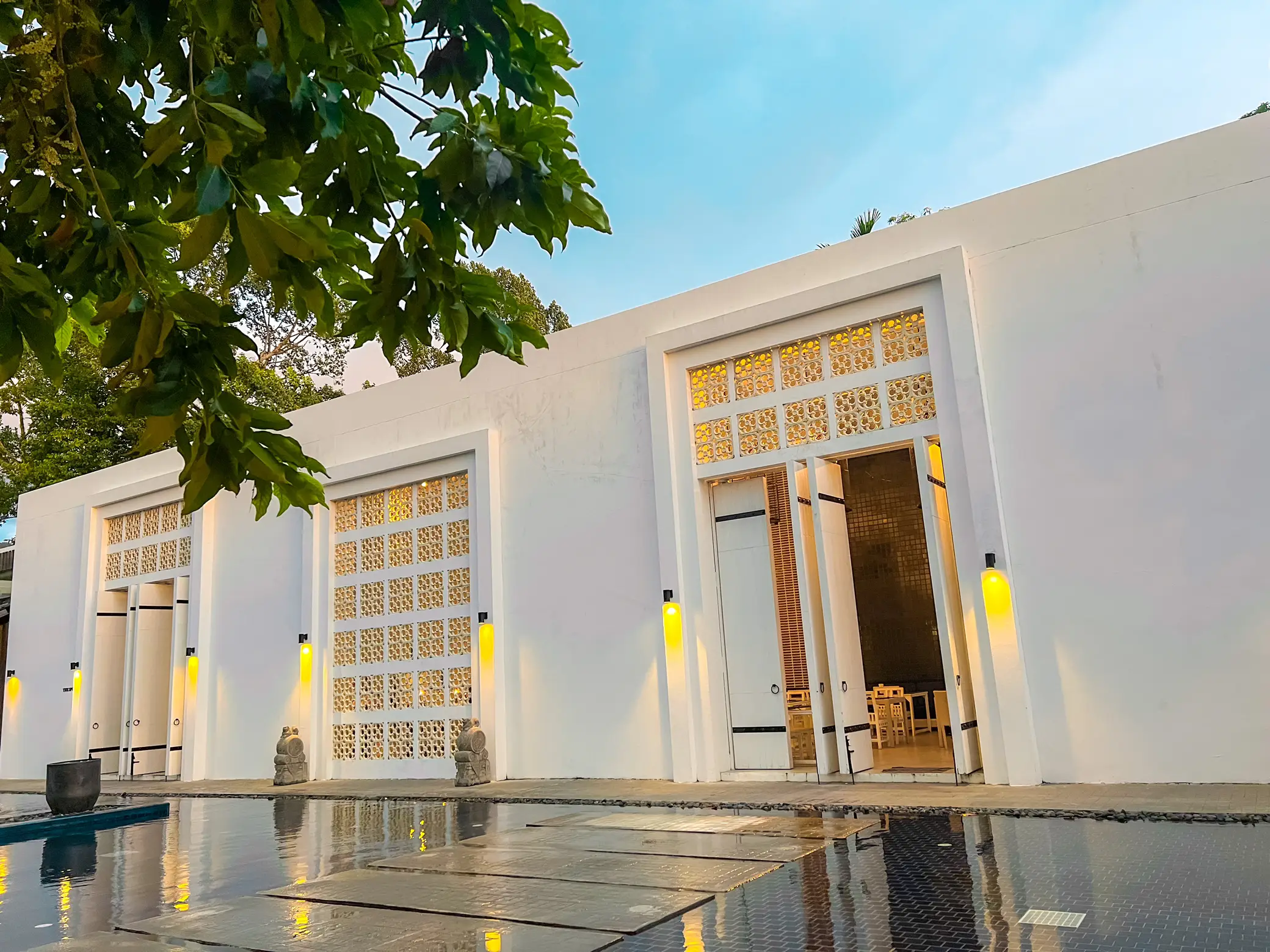 Elephant Island, the rainy season, can be beautiful. | Gallery posted by SaiParn WiRacha | Lemon8