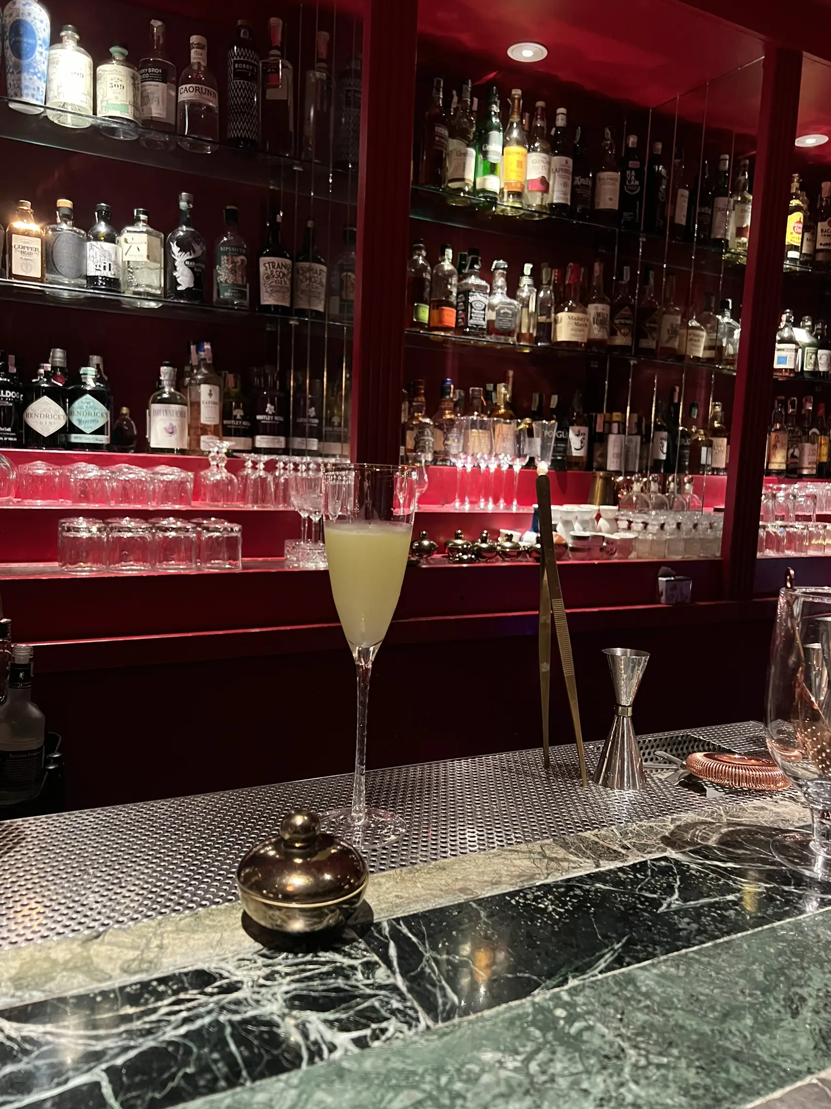 บาร์ลับในย่านอารีย์ซ่อนตัวในโรงแรม -The key room NO.72 🍸🏨 | แกลเลอรีที่ ...