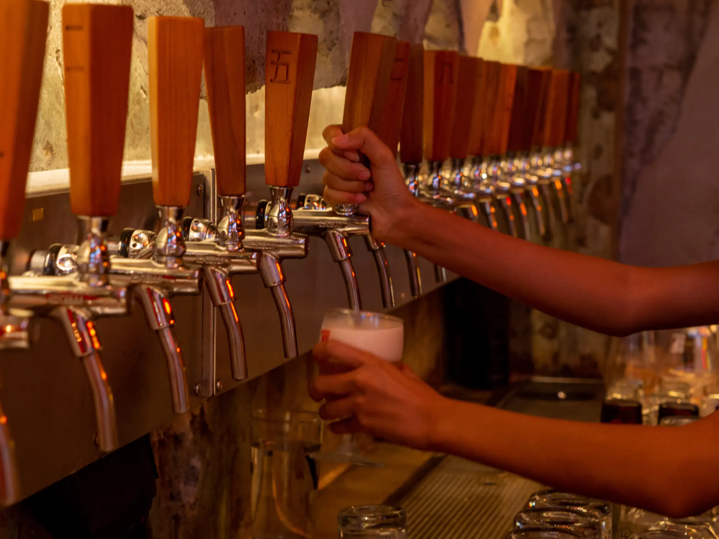 Tai Soon Bar ประตูผี สุดๆกับคราฟเบียร์ | แกลเลอรีที่โพสต์โดย ...