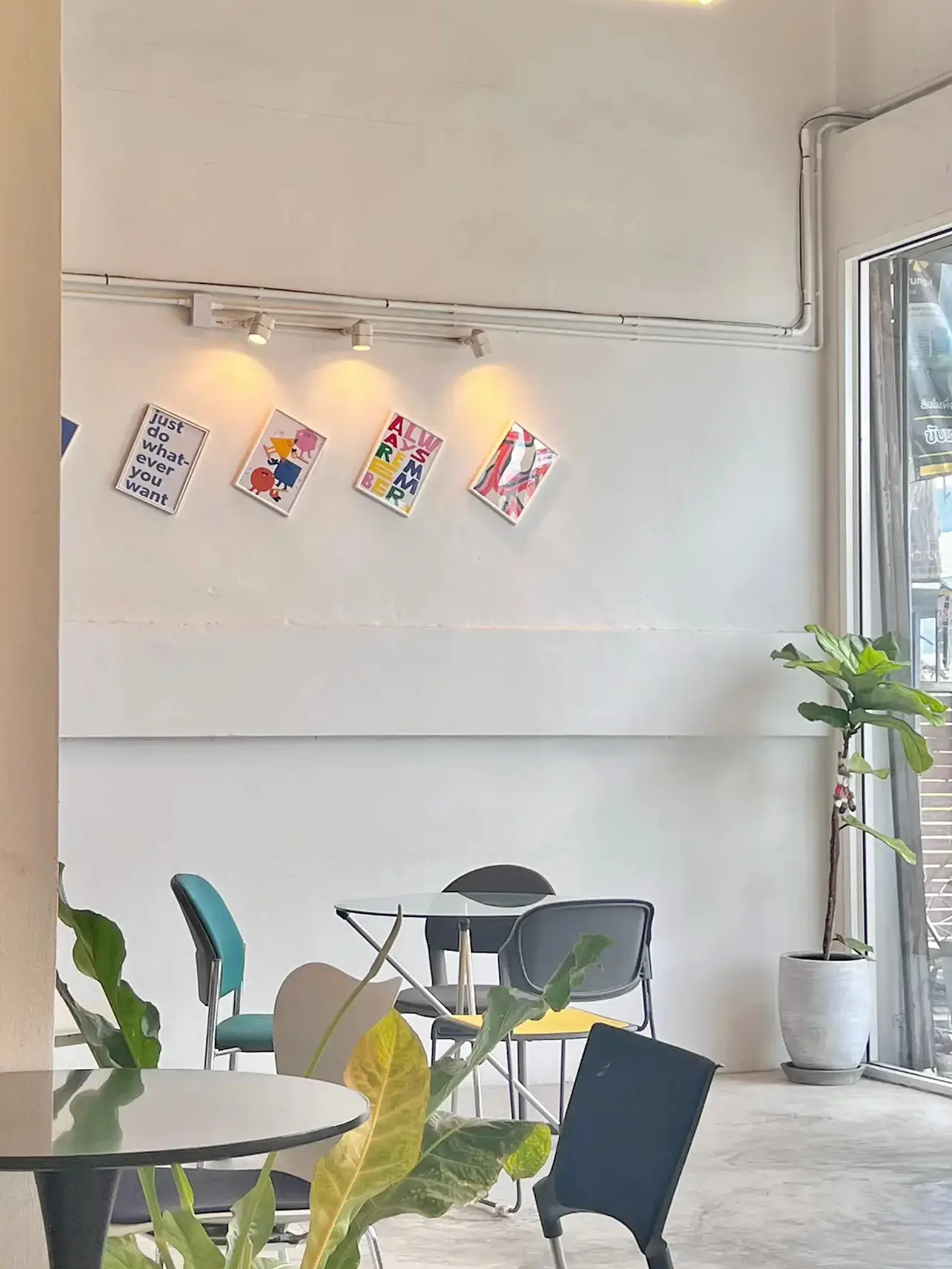 La malila cafe 🥐 คาเฟ่มินิมอล พิกัดนครสวรรค์ | แกลเลอรีที่โพสต์โดย toon ꕁ | Lemon8