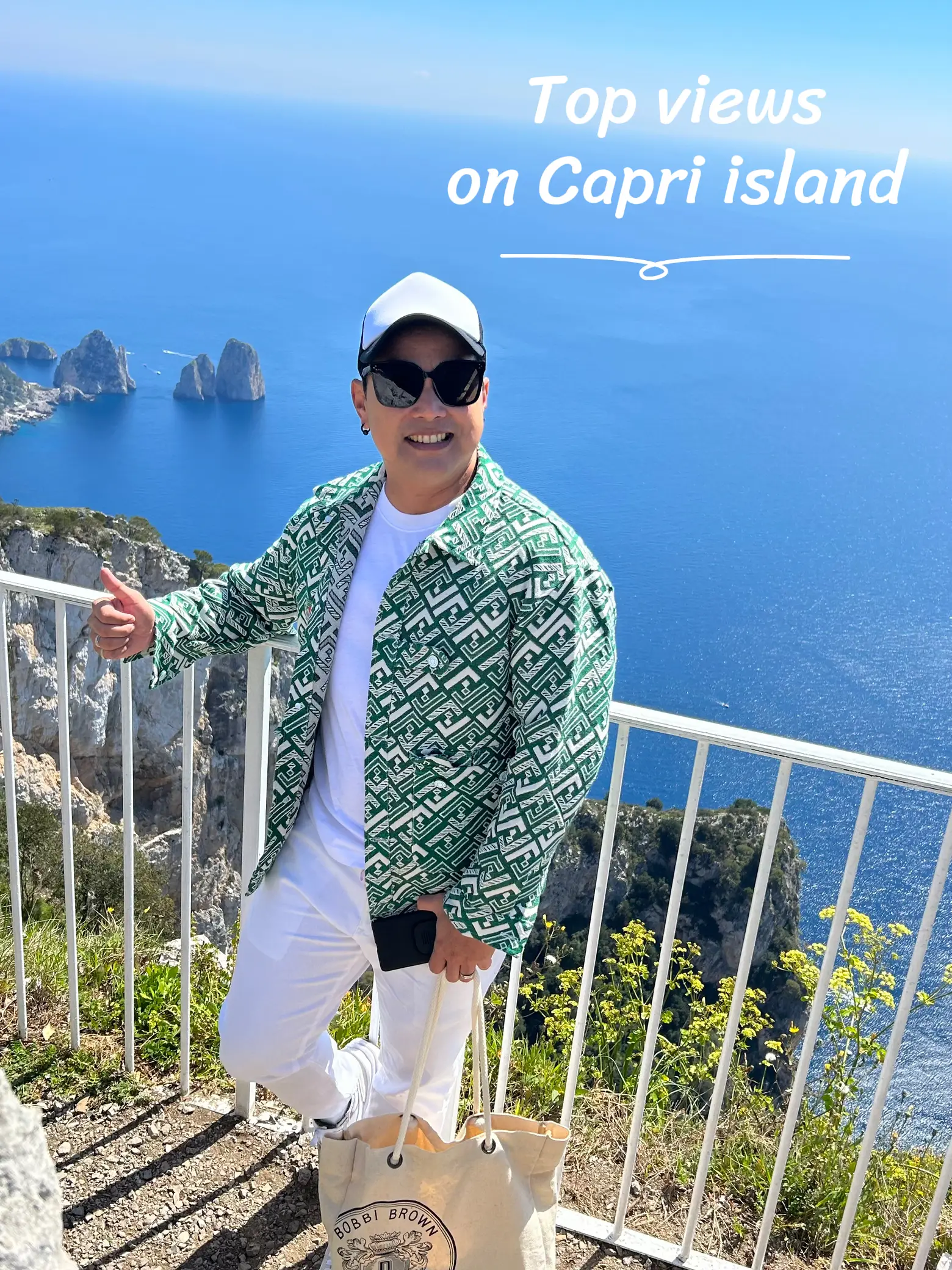 Top views on Capri island | แกลเลอรีที่โพสต์โดย Nutthaphop A. | Lemon8