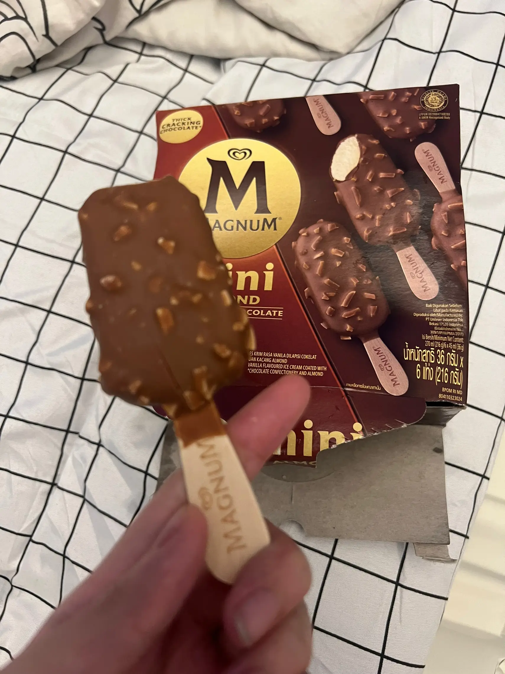 Magnum mini almond | แกลเลอรีที่โพสต์โดย 88dear88 | Lemon8