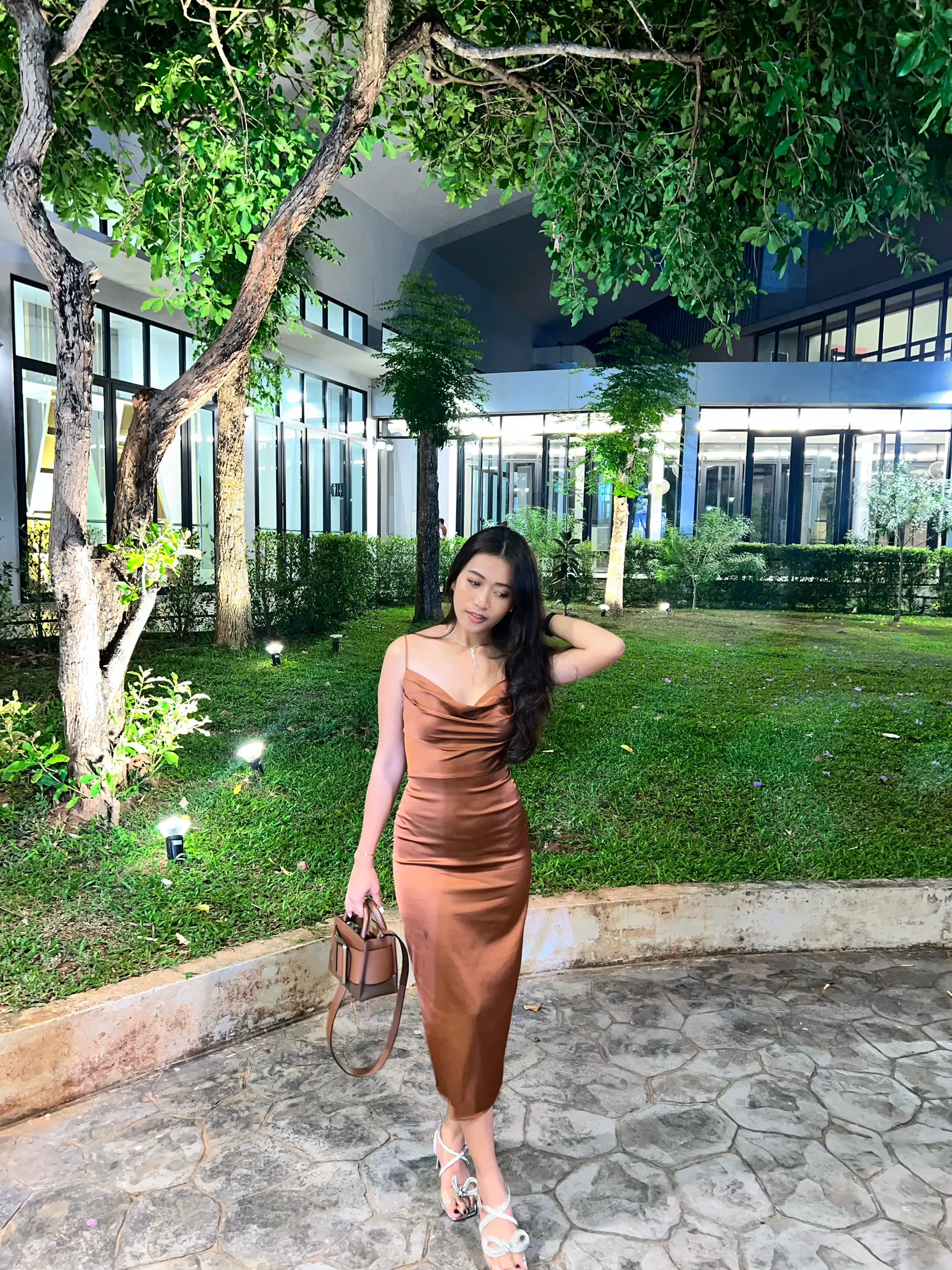 ชี้เป้า ชุดเดรสออกงานราคาถูก | แกลเลอรีที่โพสต์โดย Jrp’s | Lemon8