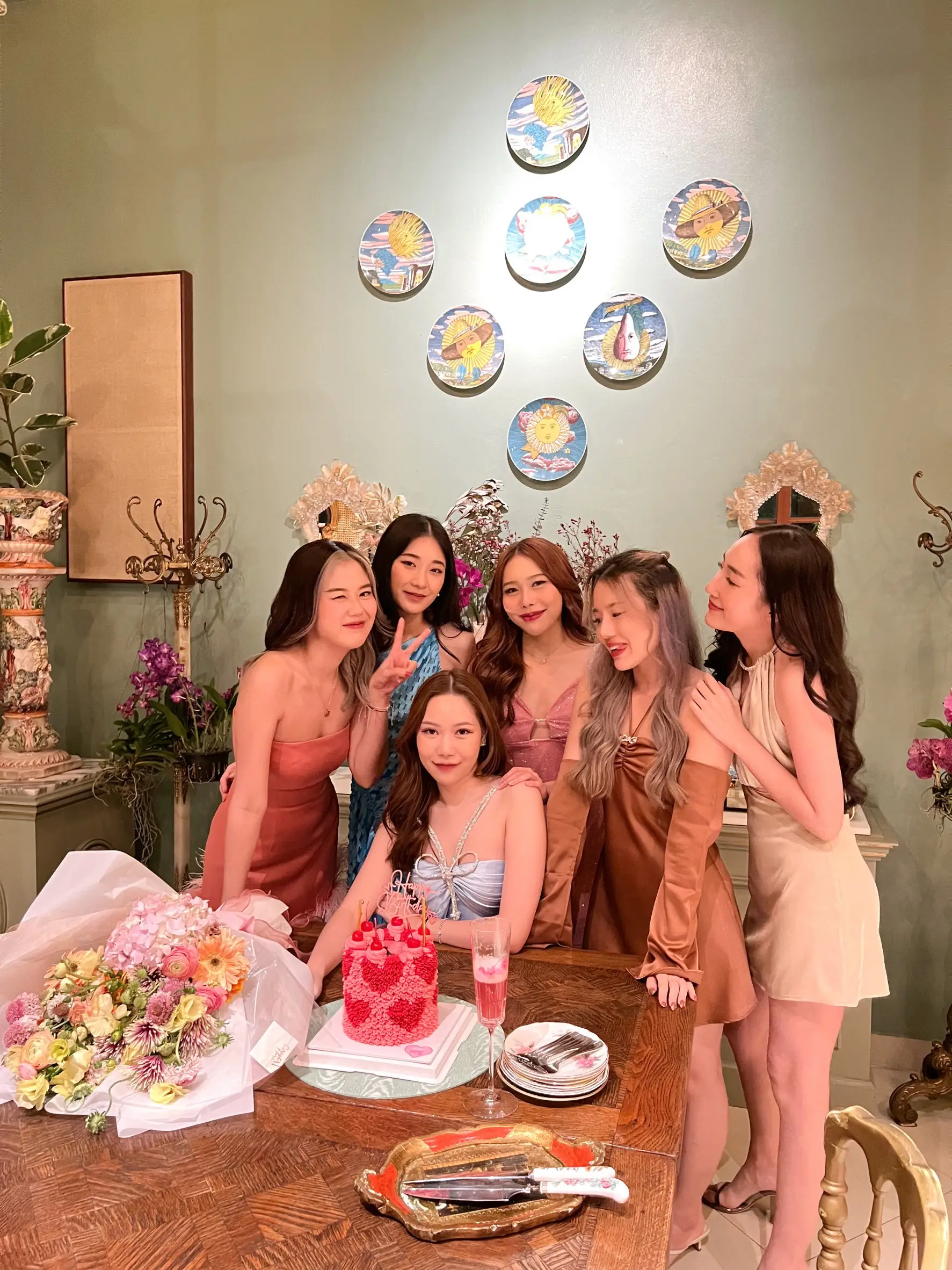 House of Tango จัดปาร์ตี้วันเกิดเพื่อนๆ 💖 | แกลเลอรีที่โพสต์โดย Bubibjubb🧀🍒 | Lemon8