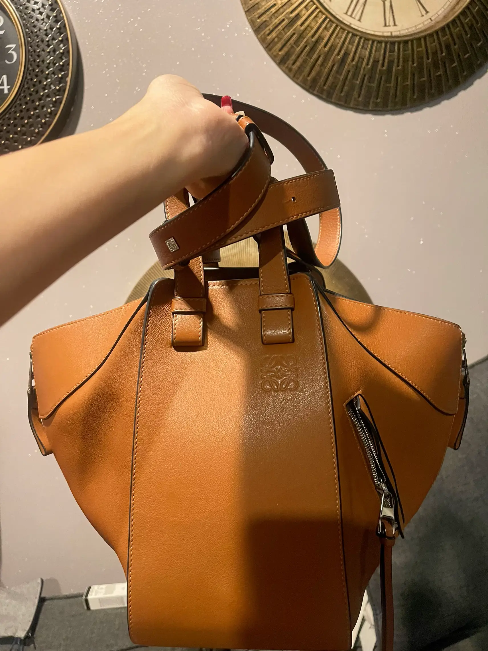 Loewe รุ่นฮิตตลอดกาลล | แกลเลอรีที่โพสต์โดย Meuyperr | Lemon8