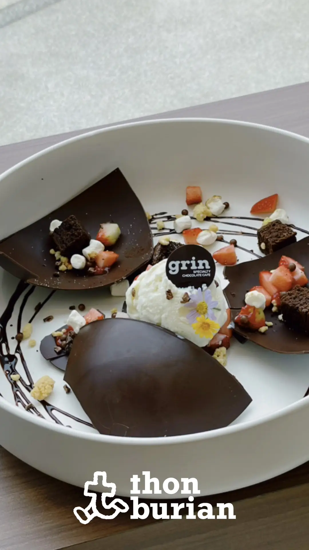 Specialty Chocolate Cafe. Delicious many menus. Cute shop. | Video ...