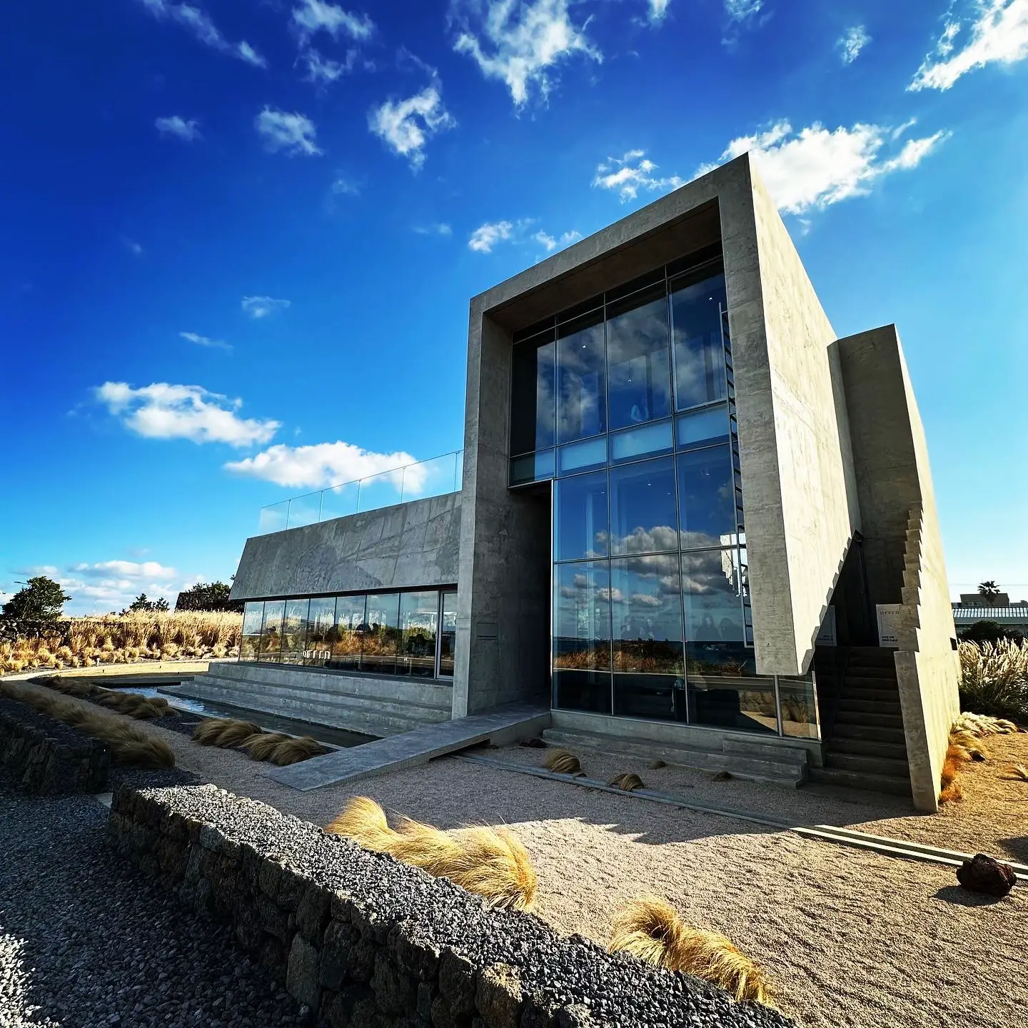 orrrn 오른. Hands down the best cafe in Jeju. | Gallery posted by Melvyn ...