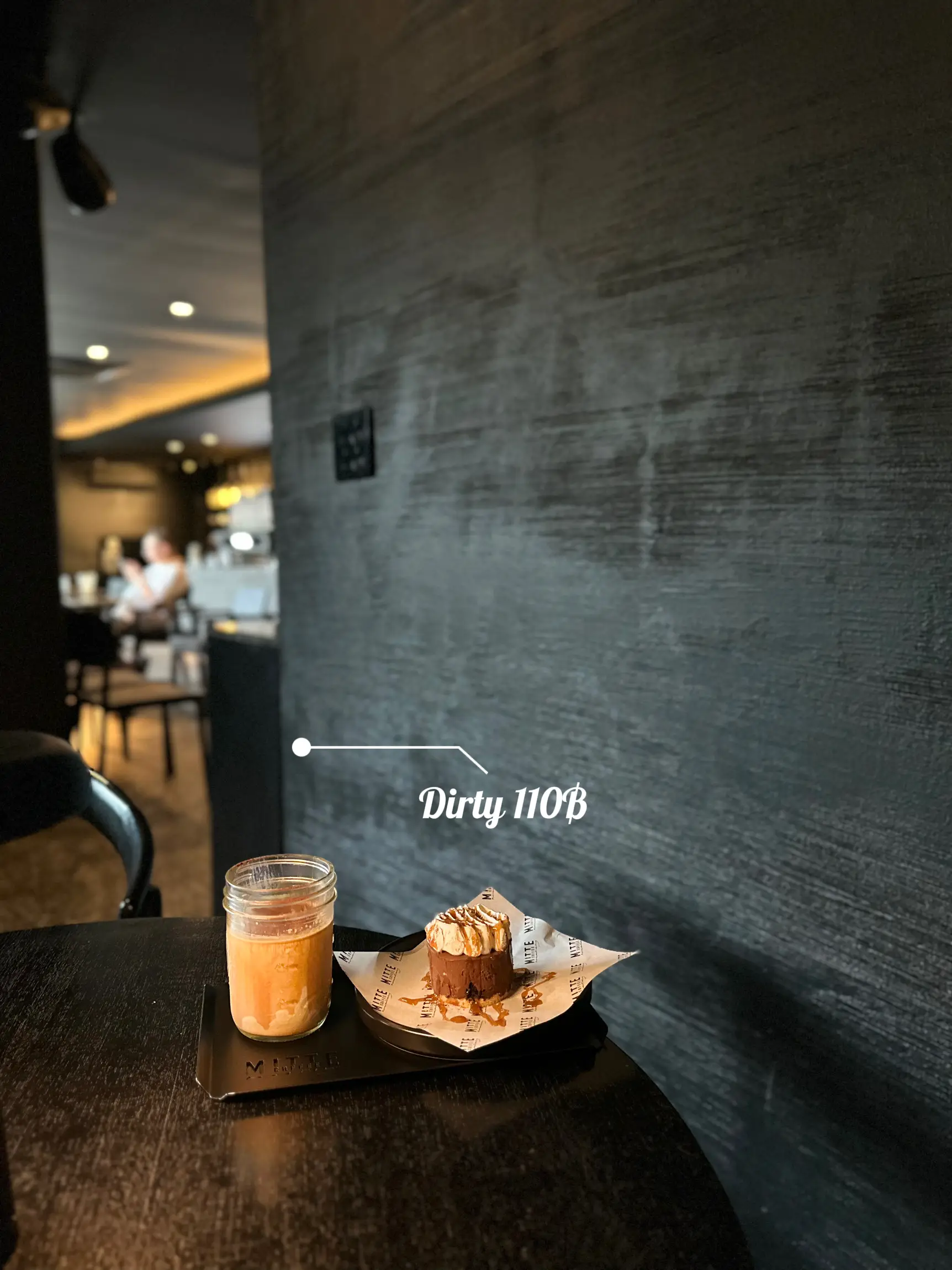 คาเฟ่โทนดาร์ค ย่าน นนทบุรี🖤| Mitte coffee roastery | แกลเลอรีที่โพสต์ ...