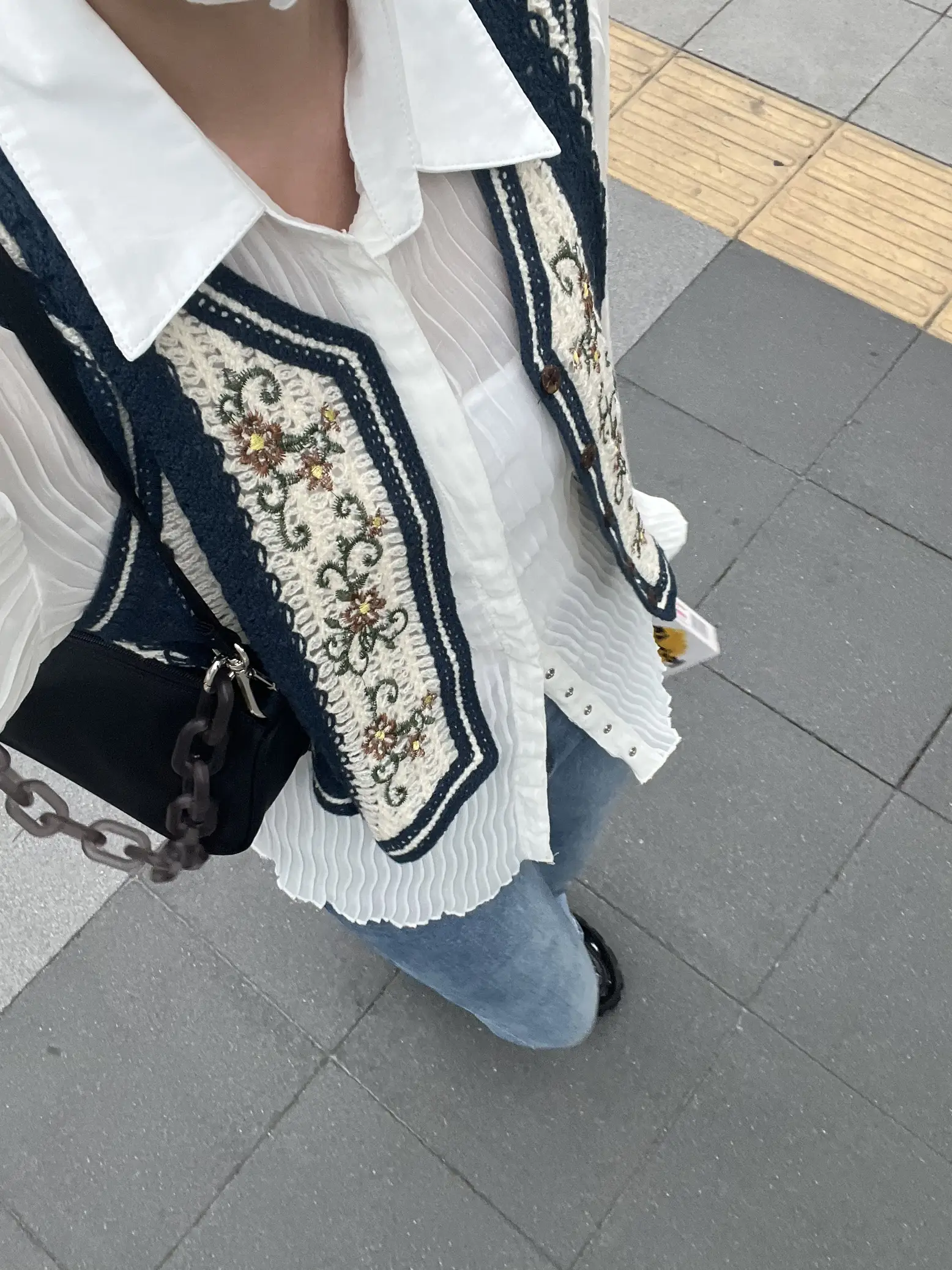 แต่งตัววินเทจไปเดินสยามกัน🐎🌻🍎 | แกลเลอรีที่โพสต์โดย ffamecm | Lemon8