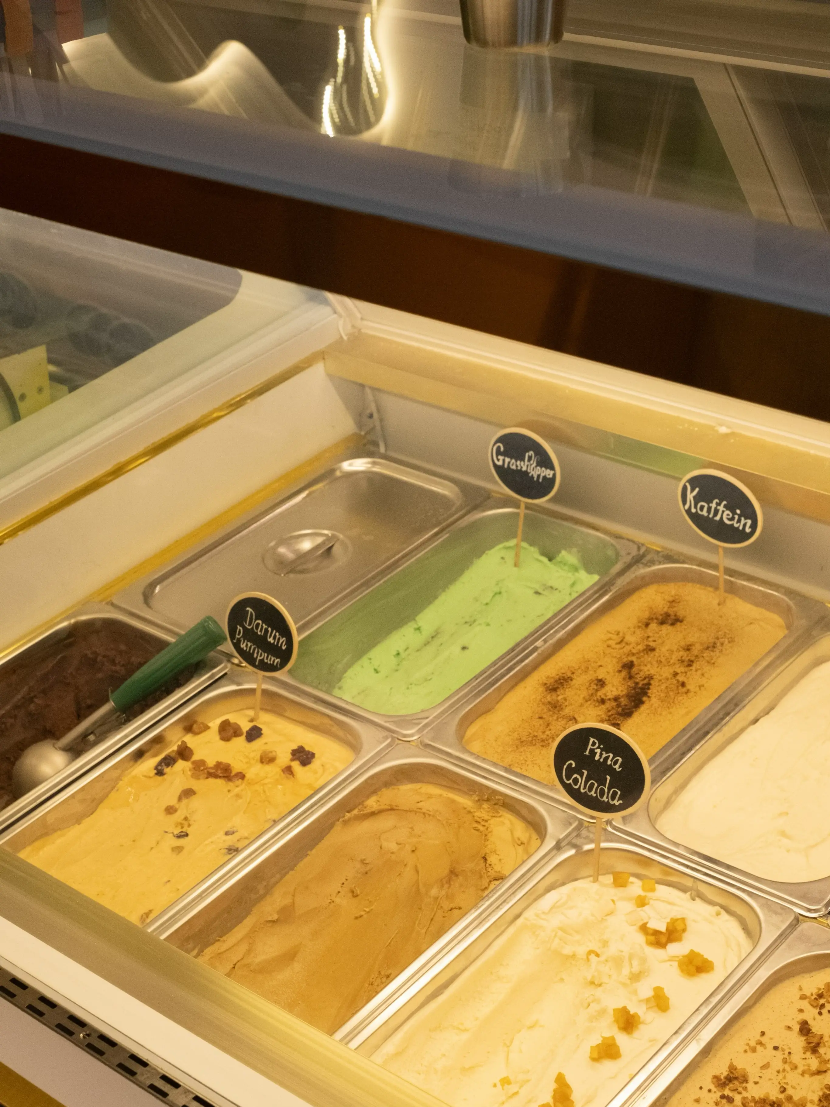Scoopy Ice Creamery - TRỜI LẠNH THÌ ĂN KEM MỚI ĐÃ | Bộ sưu tập do ...