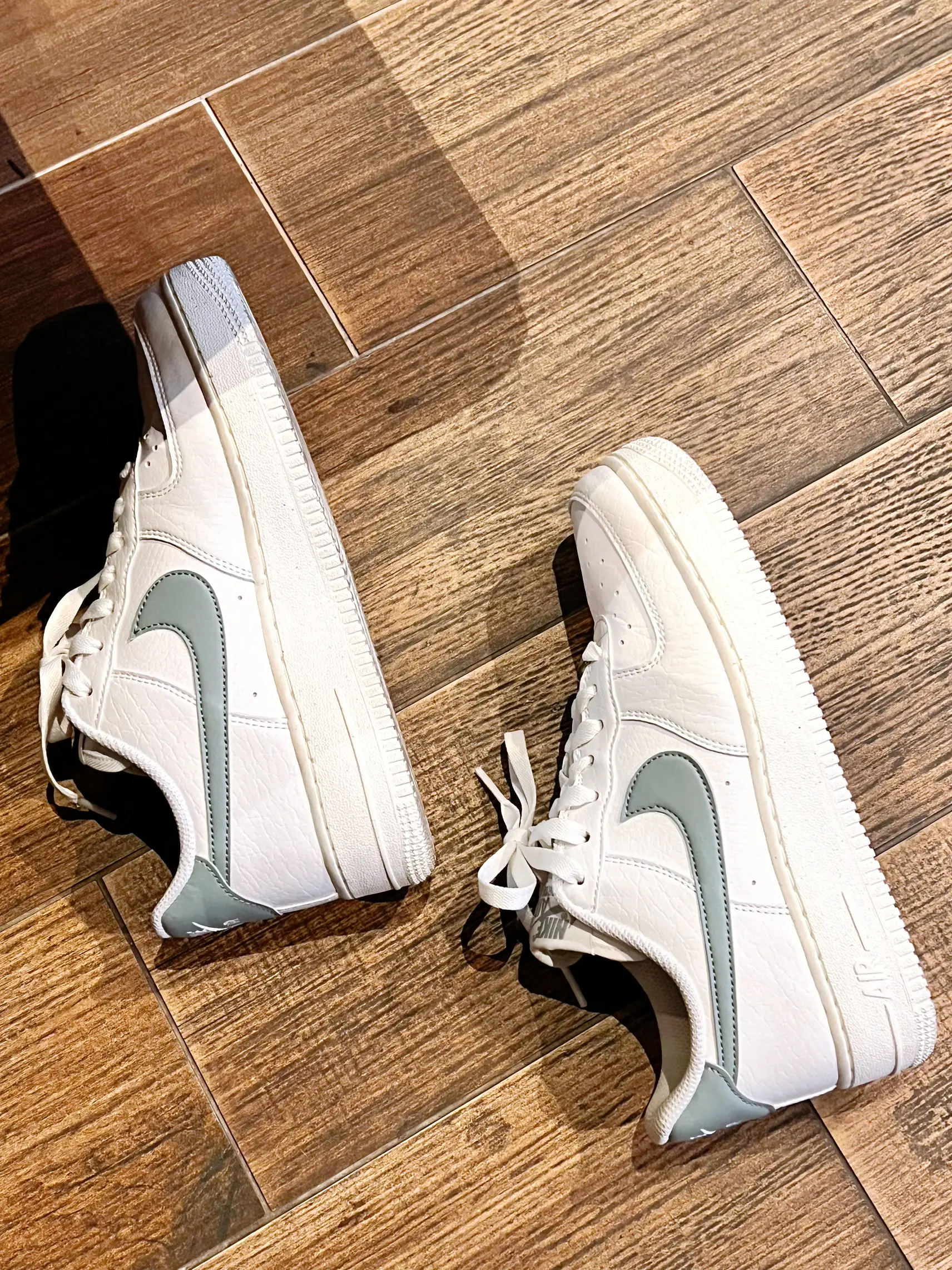 Unbox Nike AF 1 | แกลเลอรีที่โพสต์โดย Belle | Lemon8