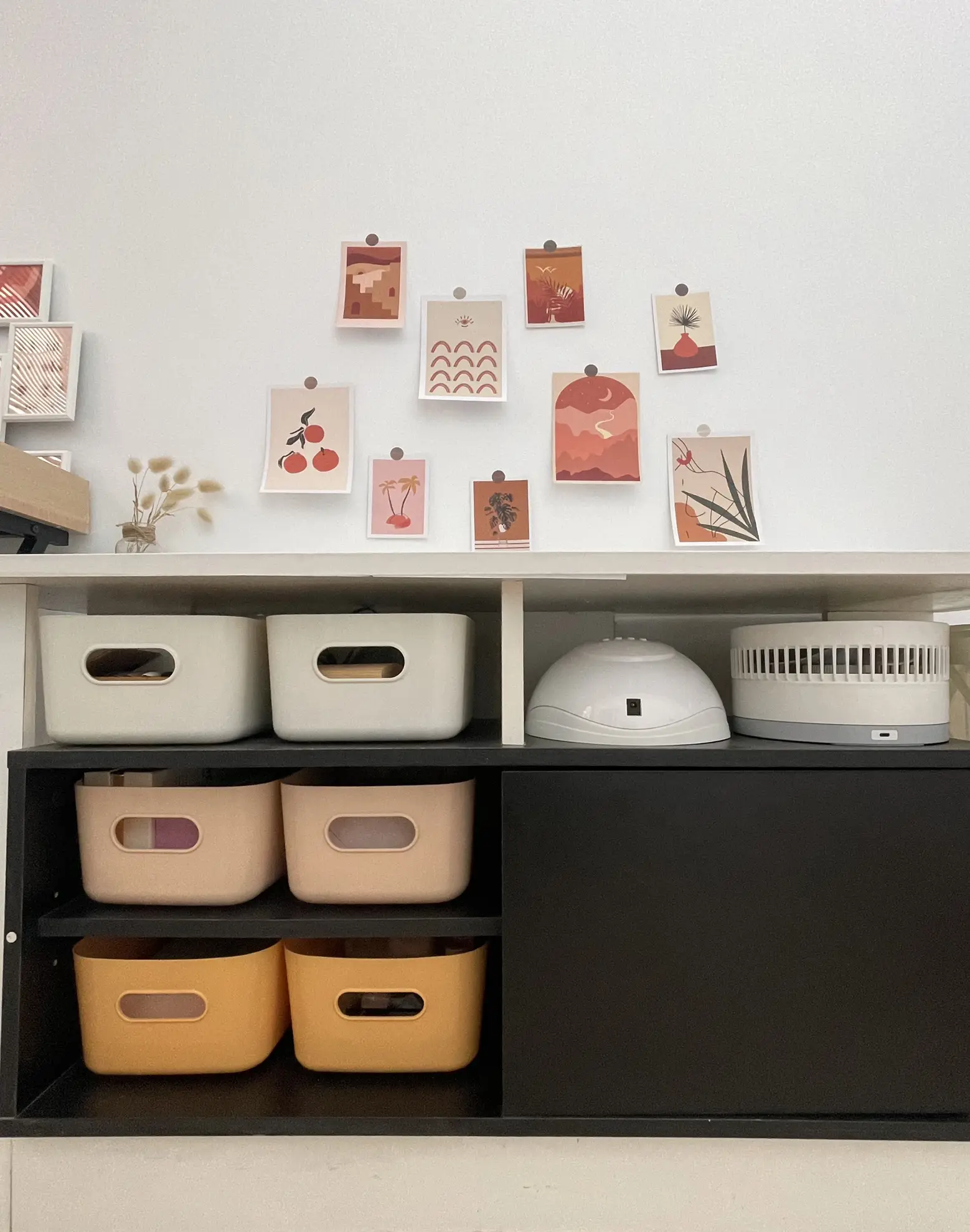 เปลี่ยนชั้นวางของเก่า ให้เข้ากับบ้าน | แกลเลอรีที่โพสต์โดย lllkkk | Lemon8