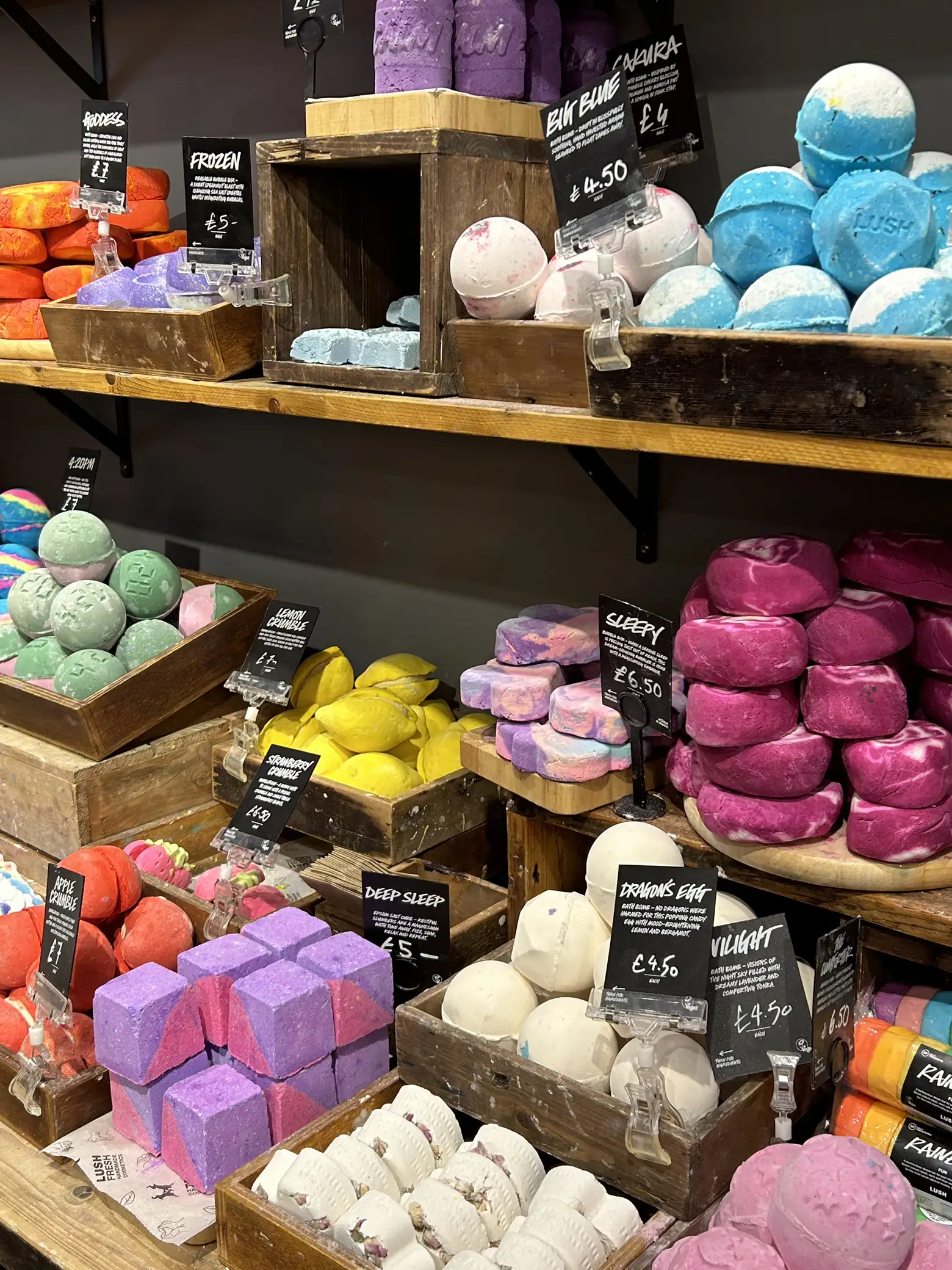 🇬🇧💘 พาส่อง LUSH ที่อังกฤษ น่าตำทุกอย่าง!!! | แกลเลอรีที่โพสต์โดย 𝙆𝙞𝙩𝙩𝙮𝙋 ...
