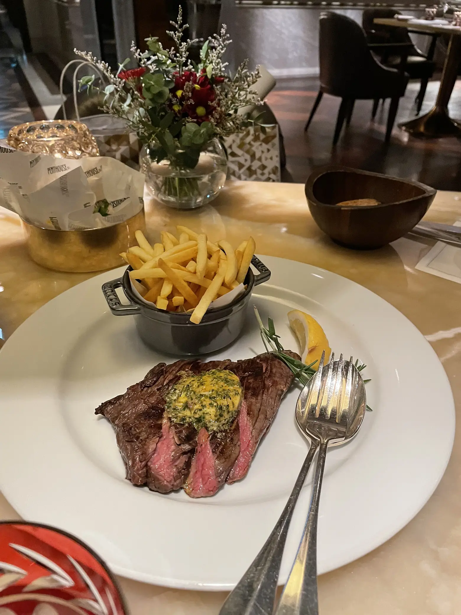 Dinner bkk🍴 | แกลเลอรีที่โพสต์โดย Beaut | Lemon8