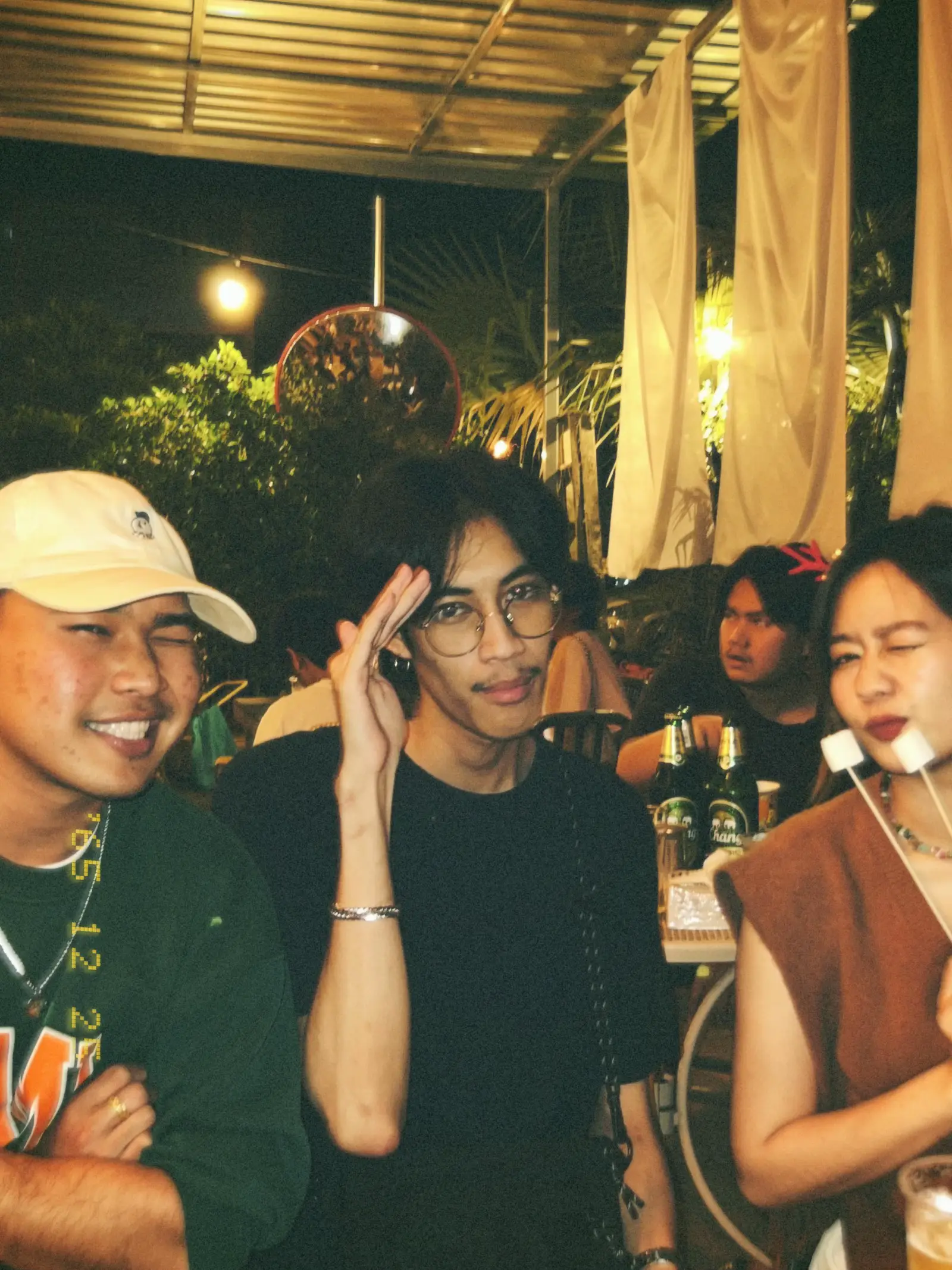 EE35 Film แอพกล้องฟิล์มตัวดัง 🎞️📸🖤 | แกลเลอรีที่โพสต์โดย M Y | Lemon8